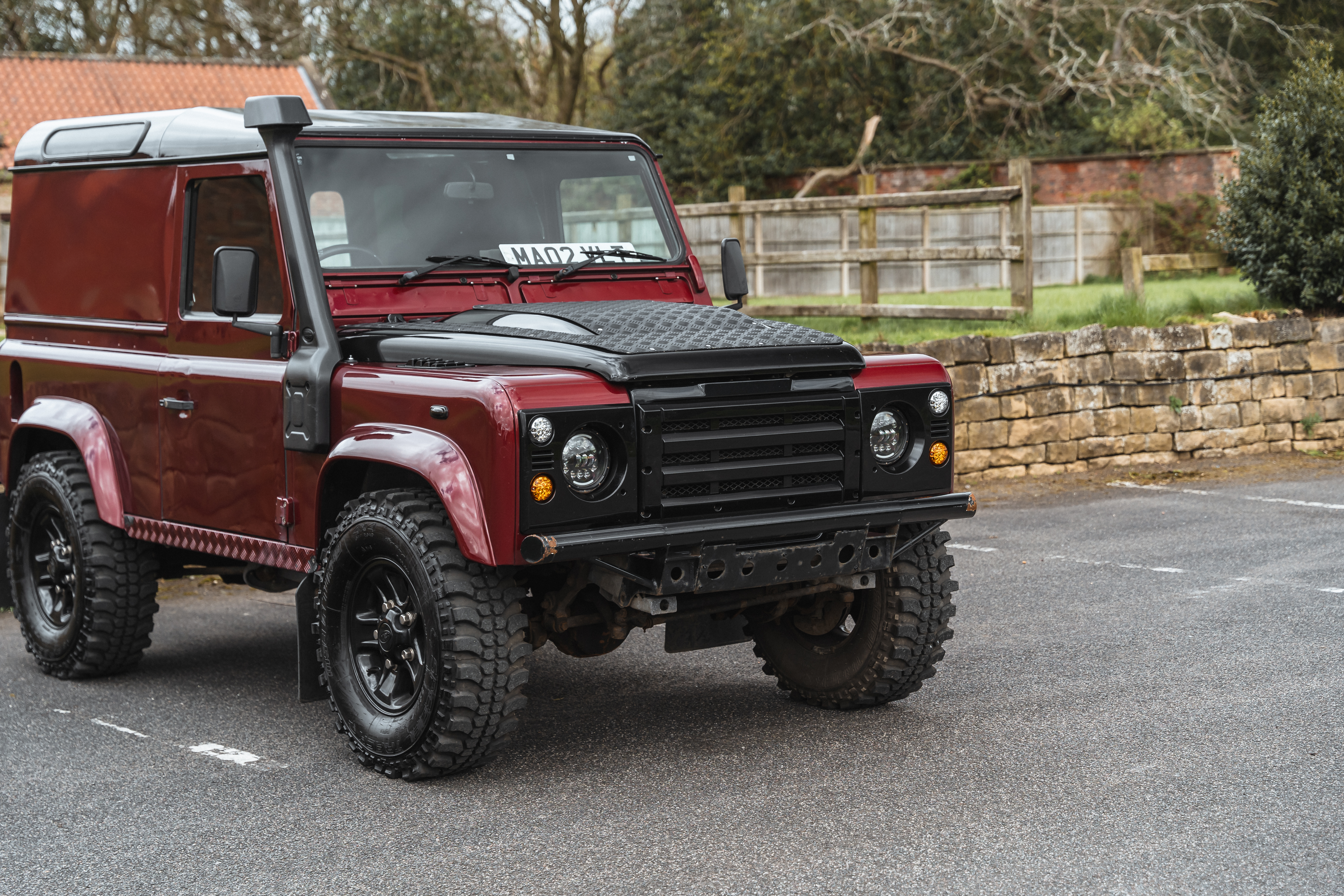 2002 Land Rover Defender 90 TD5 for sale by auction in Edwinstowe ...