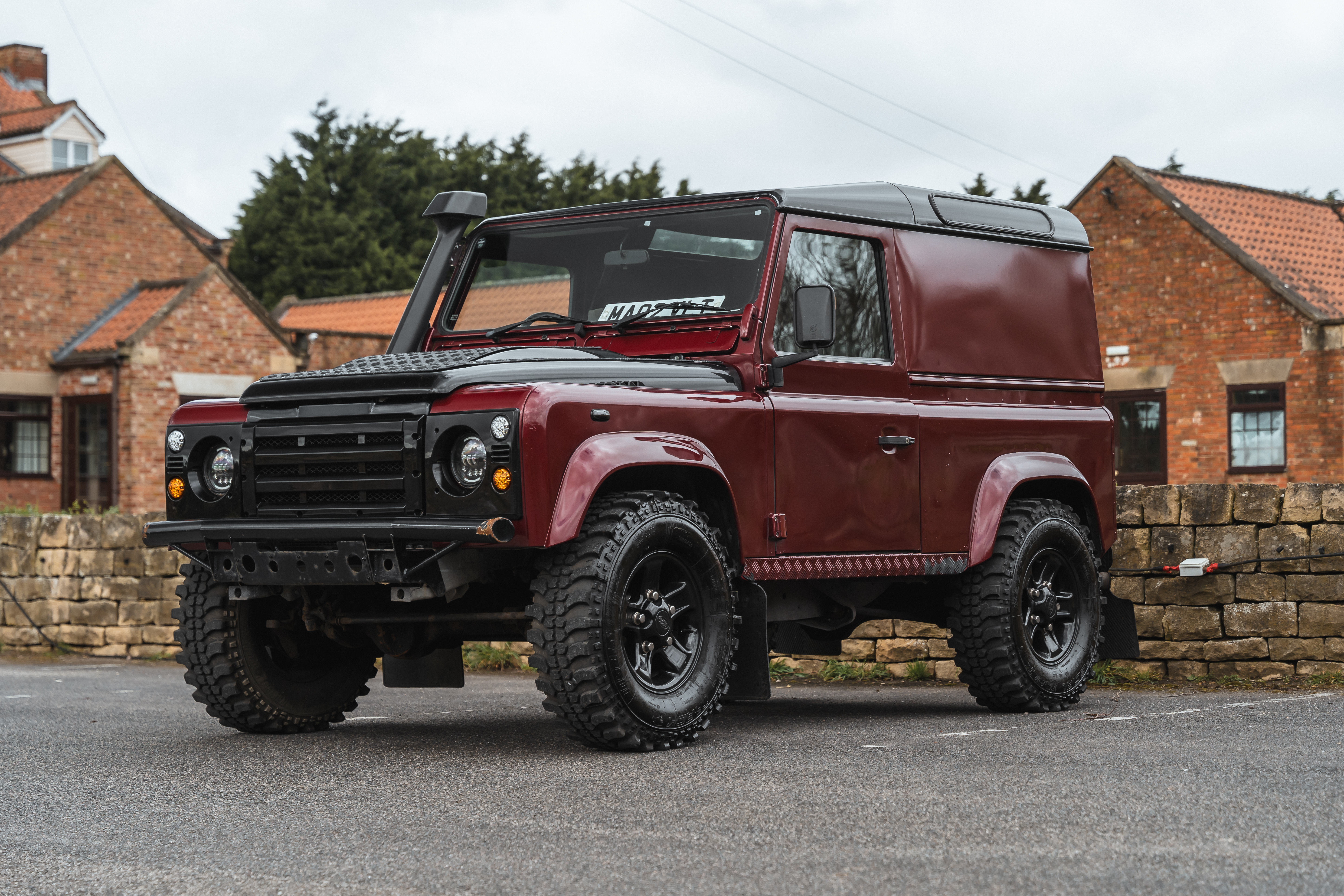 2002 Land Rover Defender 90 TD5 for sale by auction in Edwinstowe ...