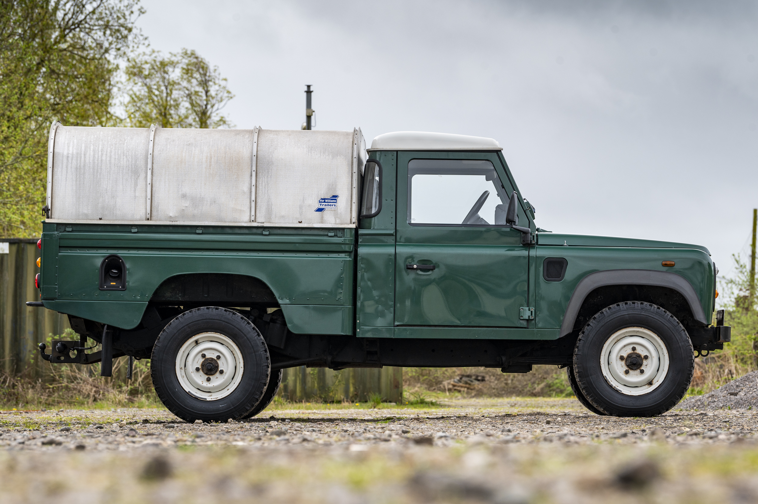 2005 Land Rover Defender 110 Td5 Pick Up – 38,982 Miles - VAT Q for ...