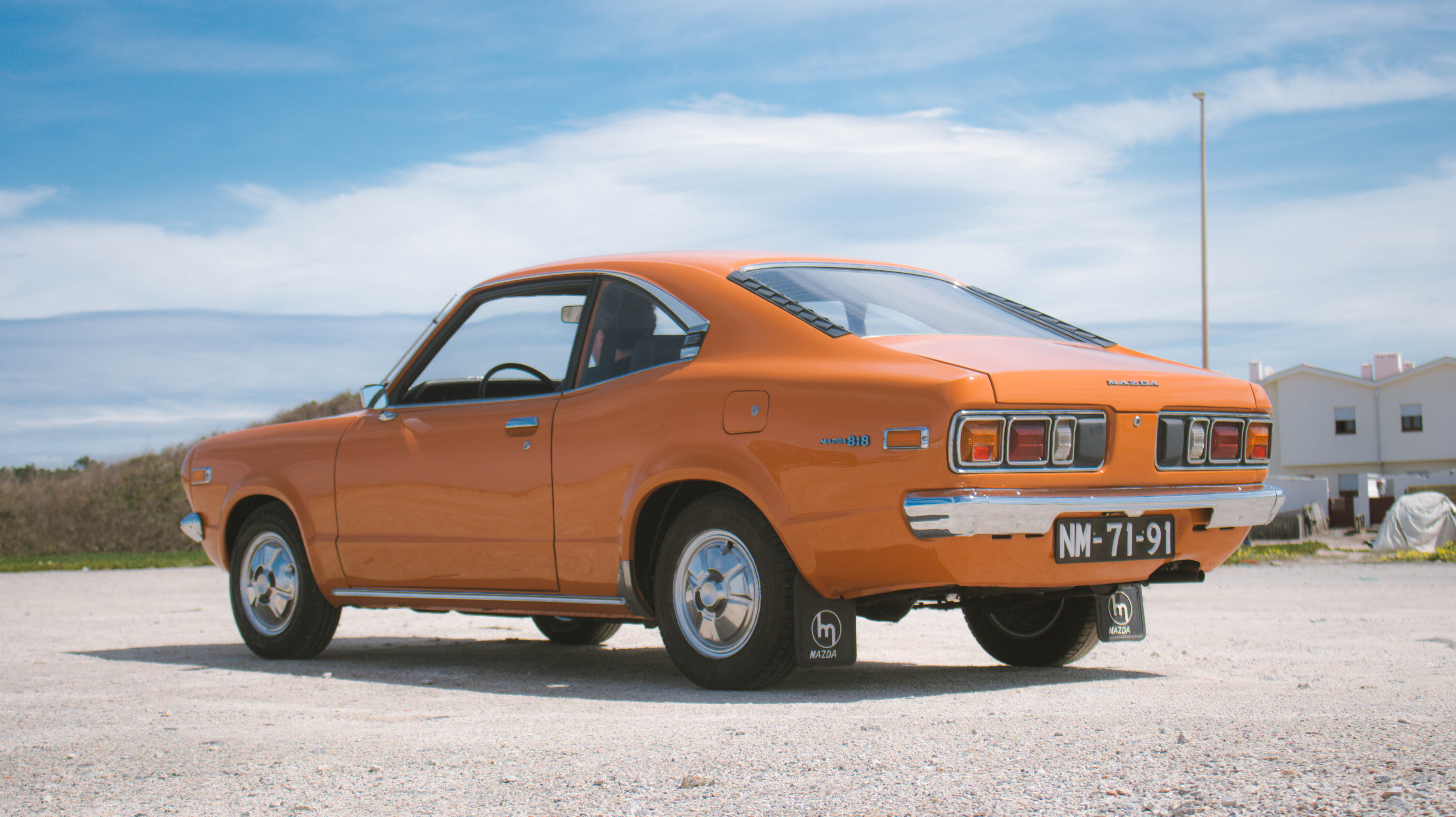 1976 Mazda 818 Coupe for sale by classified listing privately in Porto ...