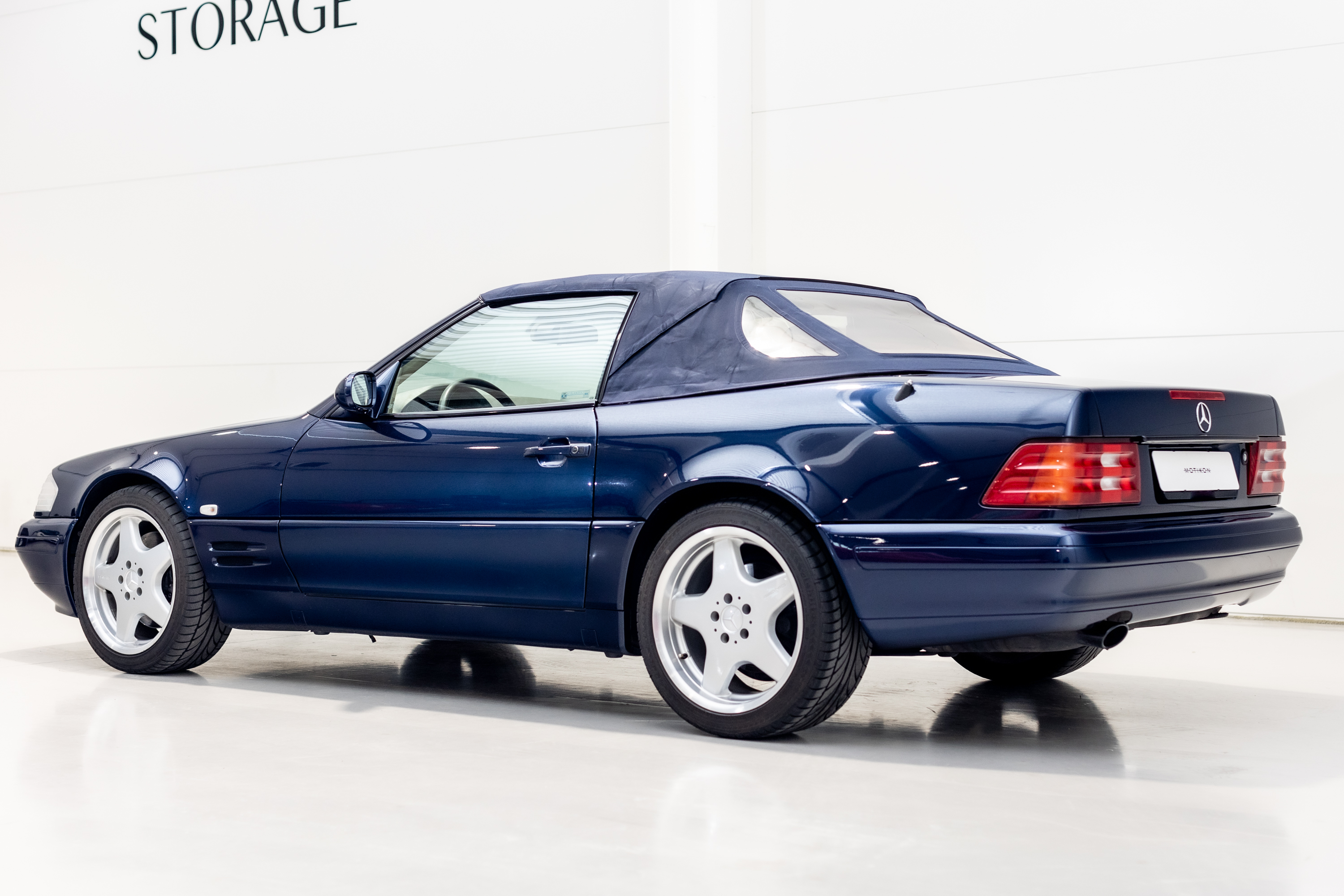 2000 Mercedes-Benz (R129) SL320 for sale by auction in Uppsala, Sweden
