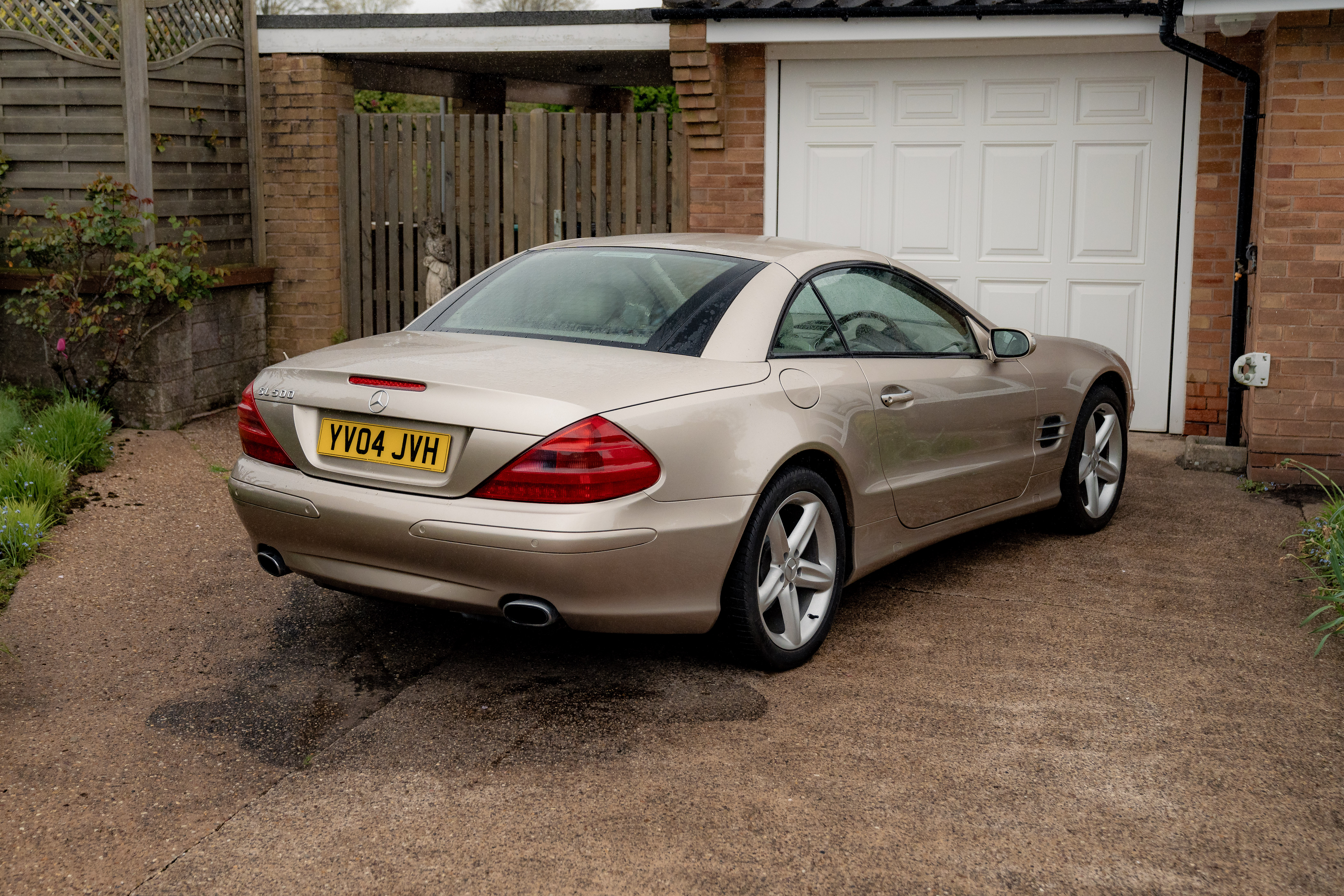 2004 Mercedes-Benz (R230) SL500 for sale by auction in Mansfield ...