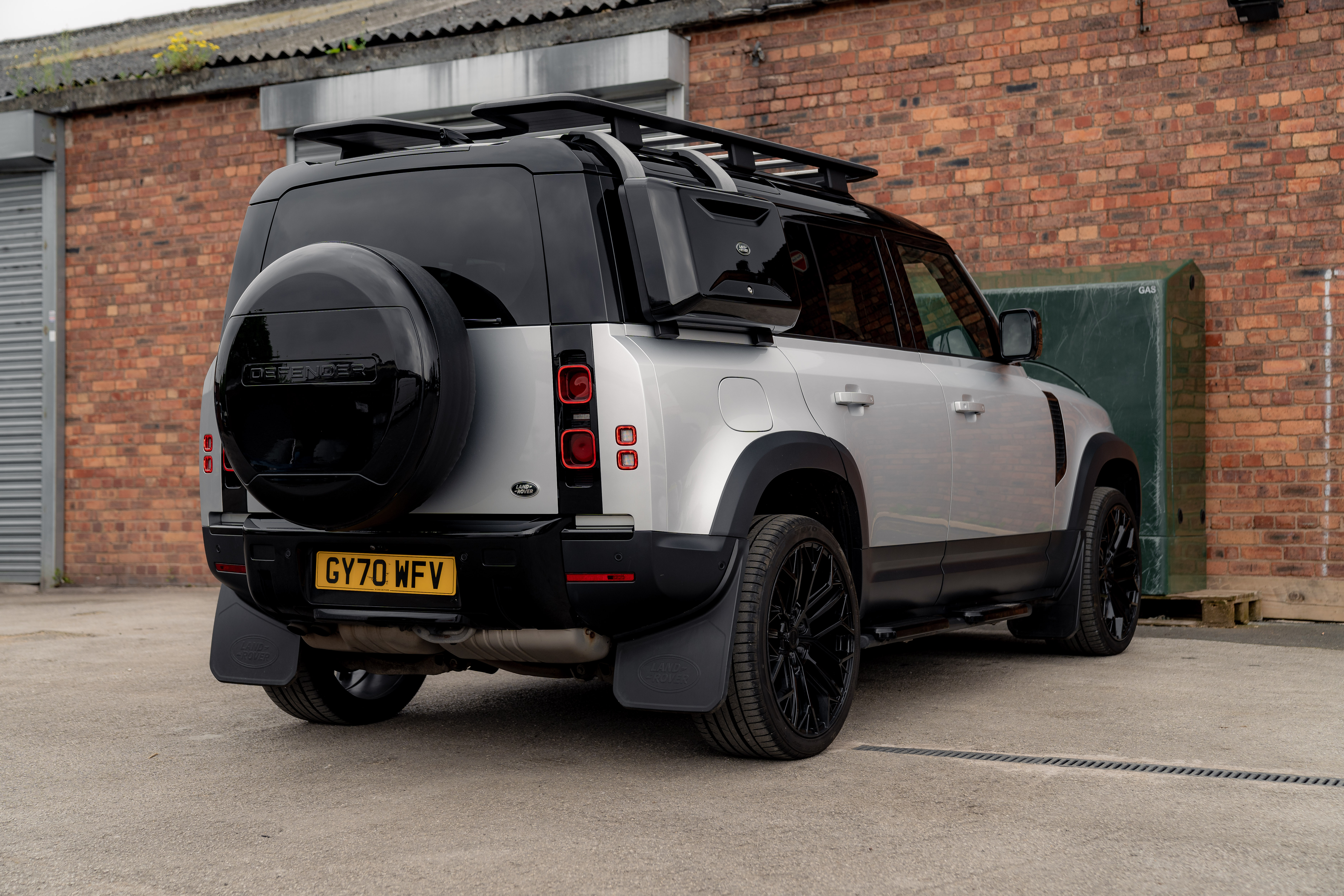 2020 Land Rover Defender 110 - First Edition for sale by auction in ...