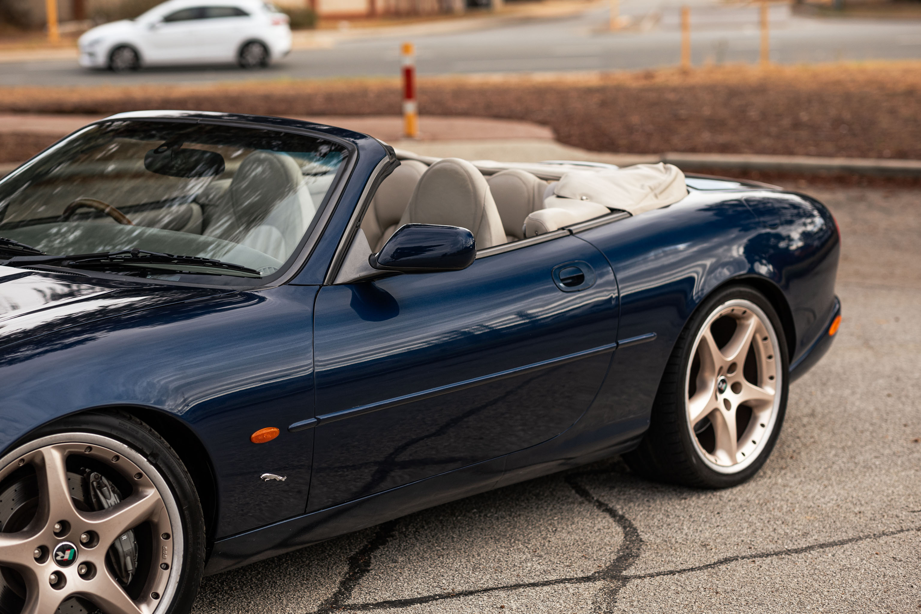 2000 Jaguar XKR 4.0 Cabriolet for sale by auction in Kenwick, WA, Australia