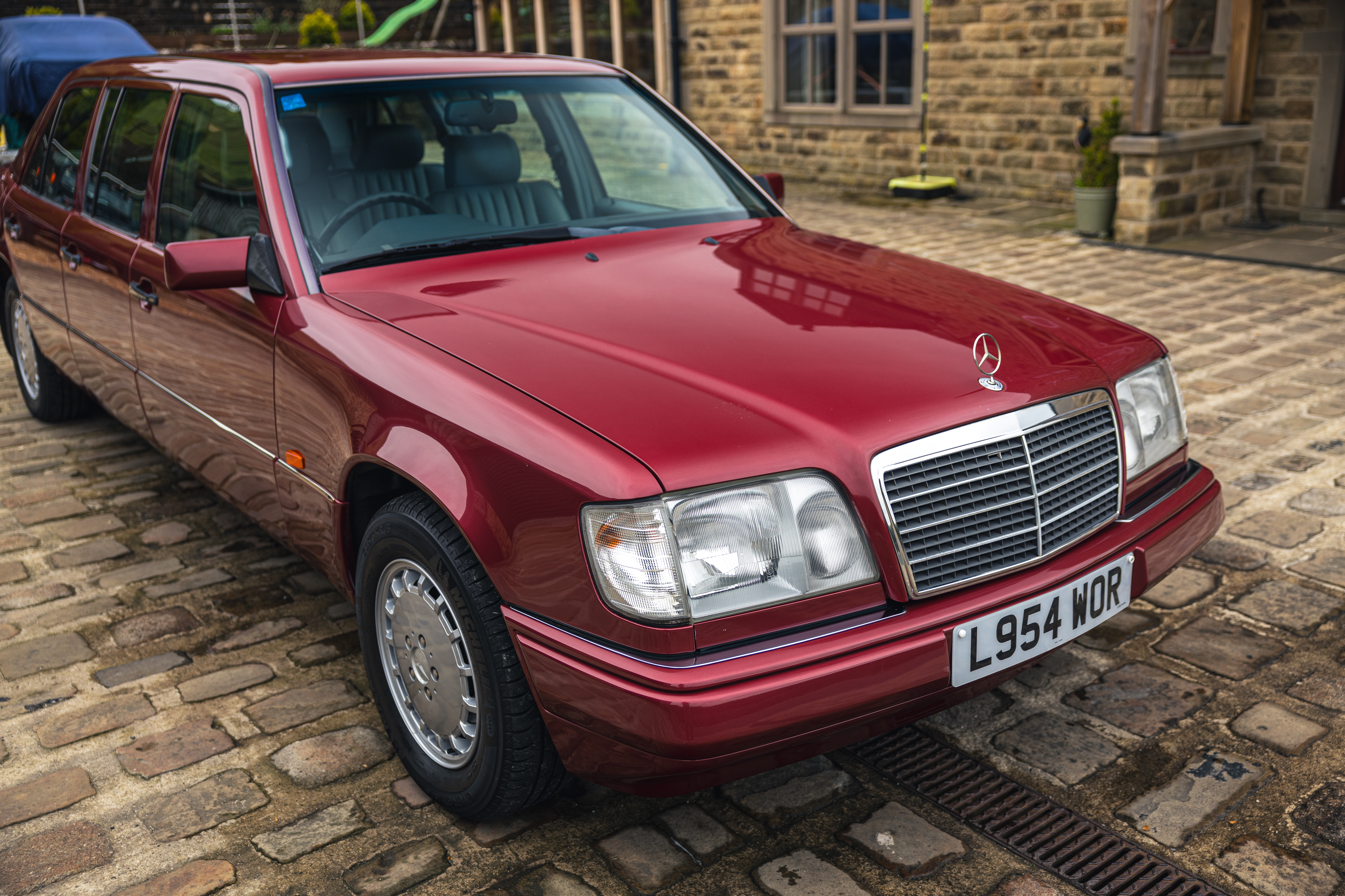 1993 Mercedes-Benz (W124) E280 Limousine for sale by auction in Todmorden, Lancashire, United ...