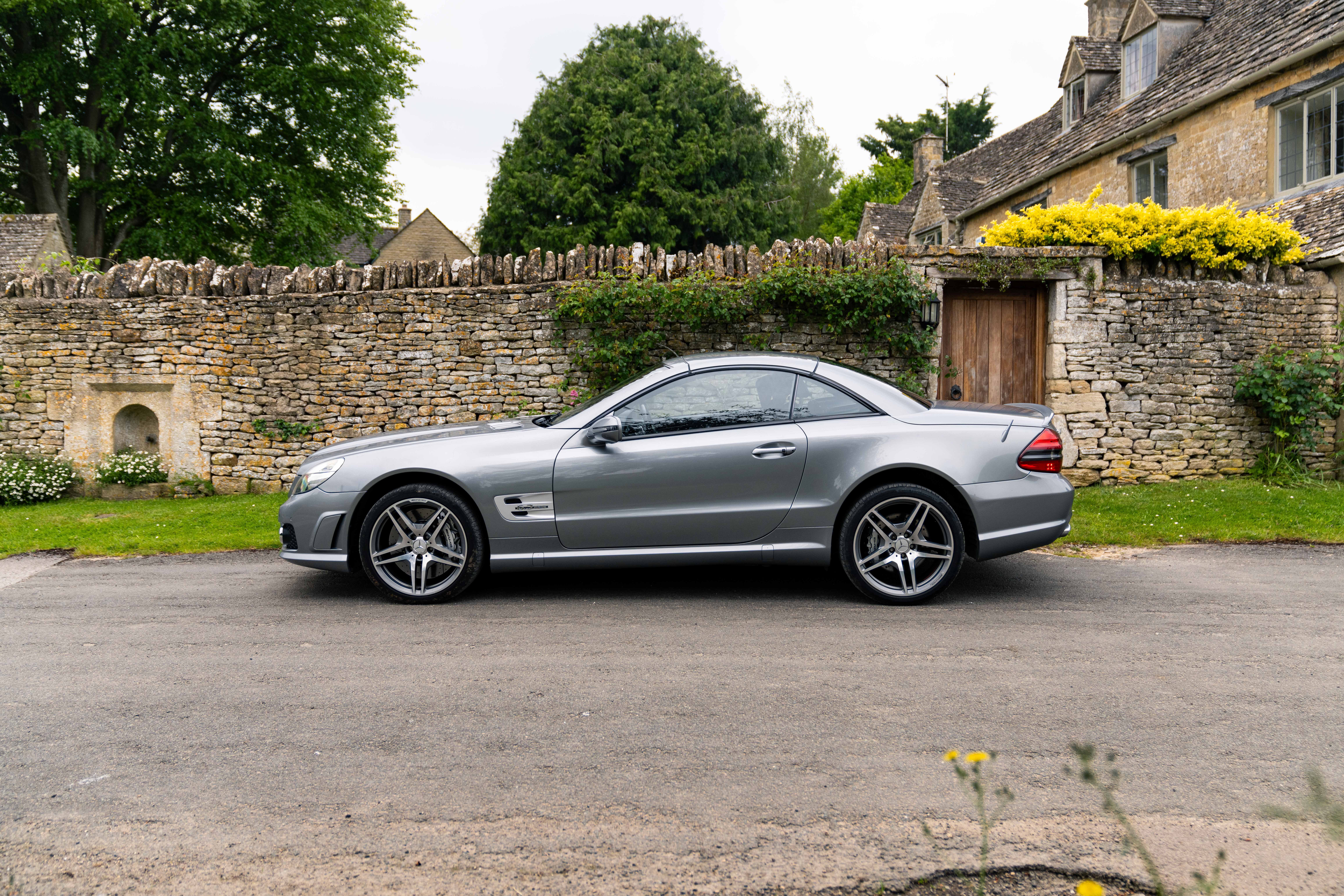 2010 Mercedes-Benz (R230) SL63 AMG for sale by auction in Fifield ...