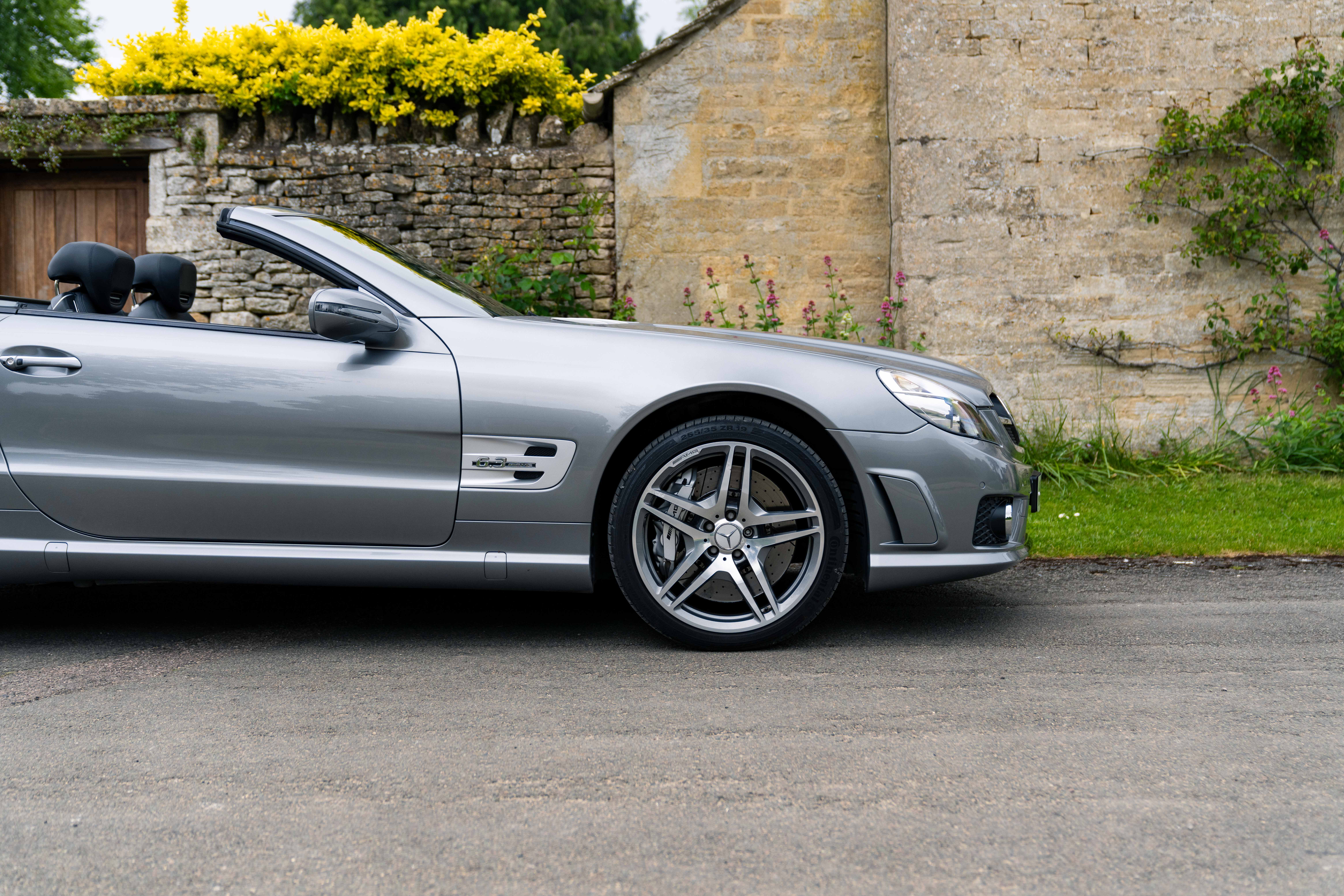 2010 Mercedes-Benz (R230) SL63 AMG for sale by auction in Fifield ...
