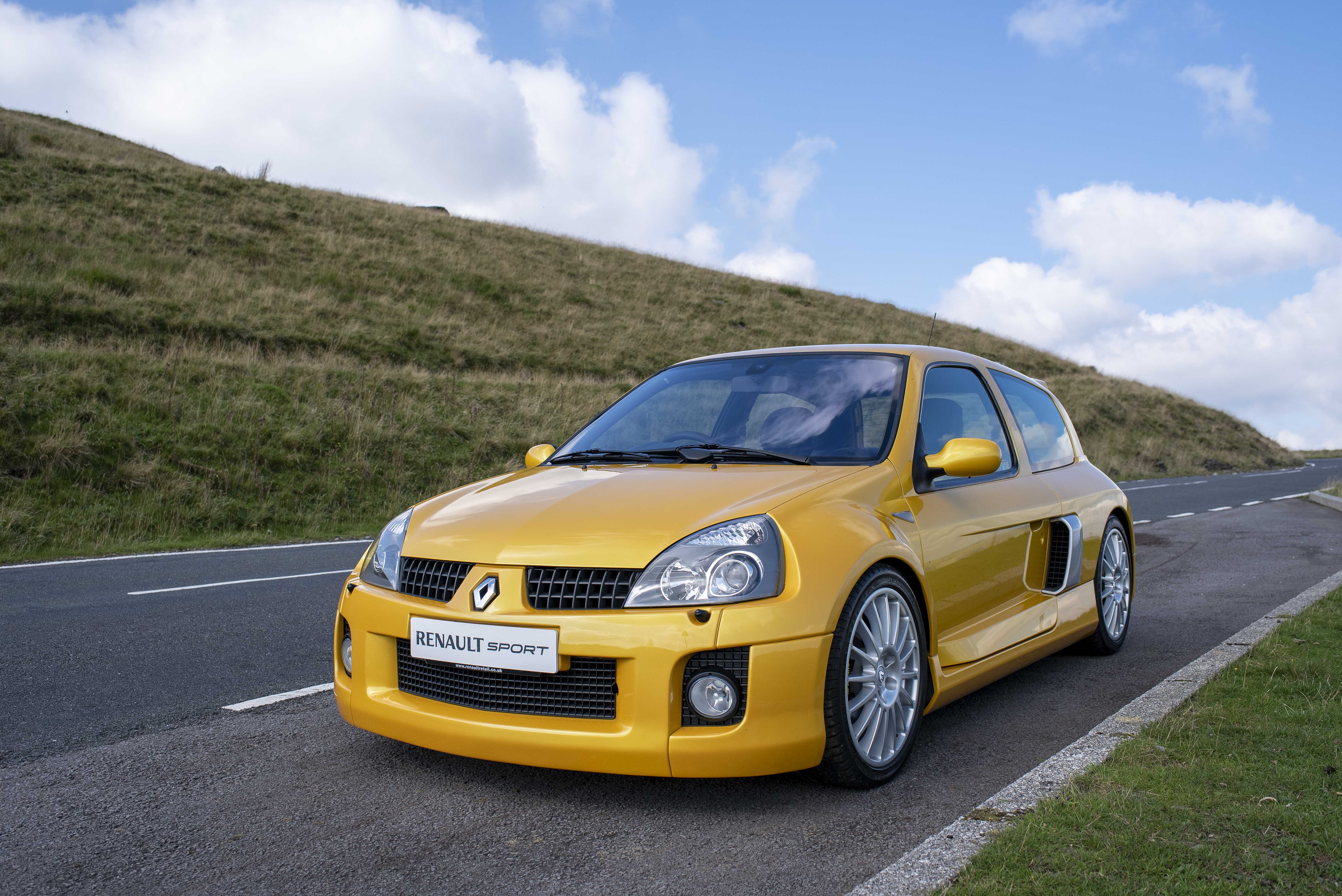 2005 Renault Clio V6 Phase 2 for sale by auction in Mid Glamorgan ...