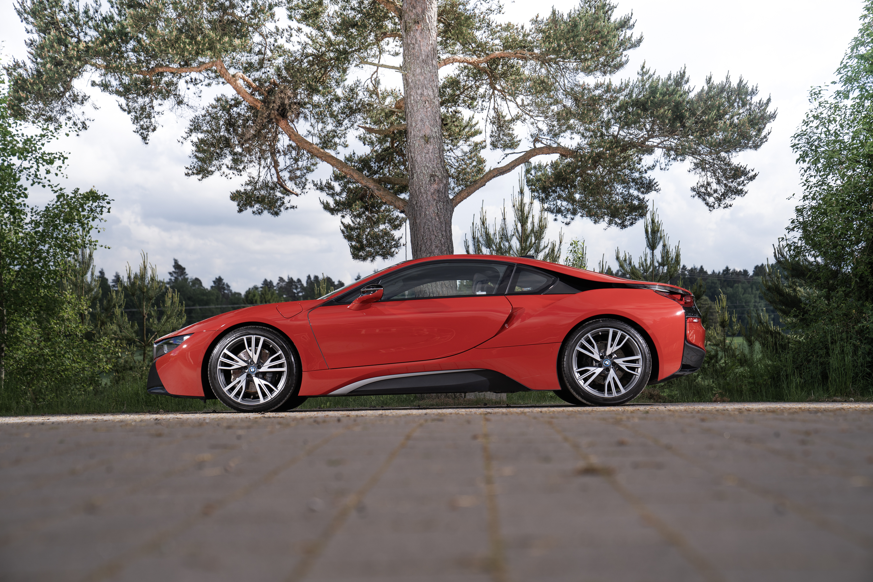 2016 BMW i8 - Protonic Red Edition - 29,230 km for sale by auction in ...
