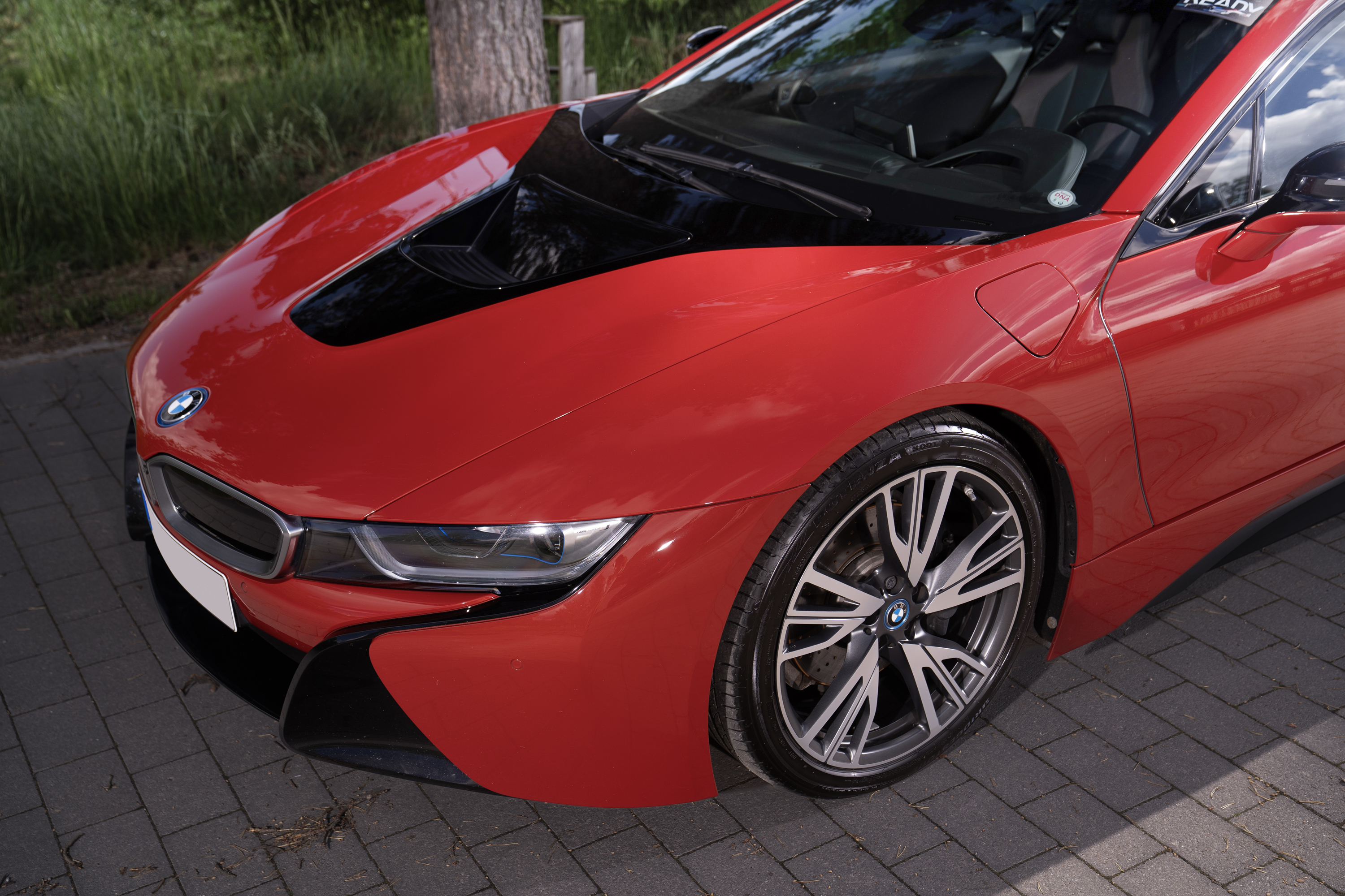 2016 BMW i8 - Protonic Red Edition - 29,230 km for sale by auction in ...