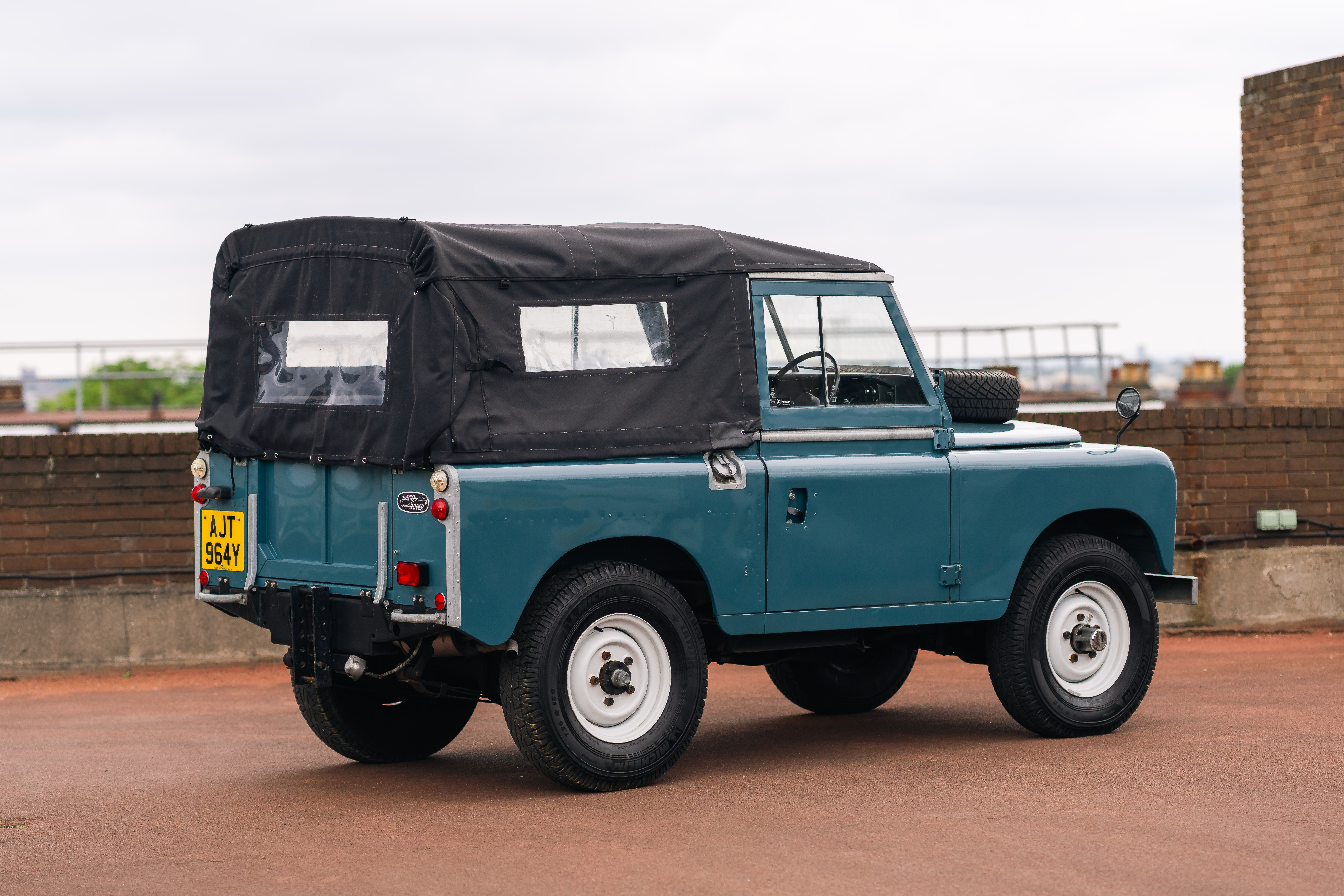 1982 Land Rover Series III 88" for sale by auction in London, United ...