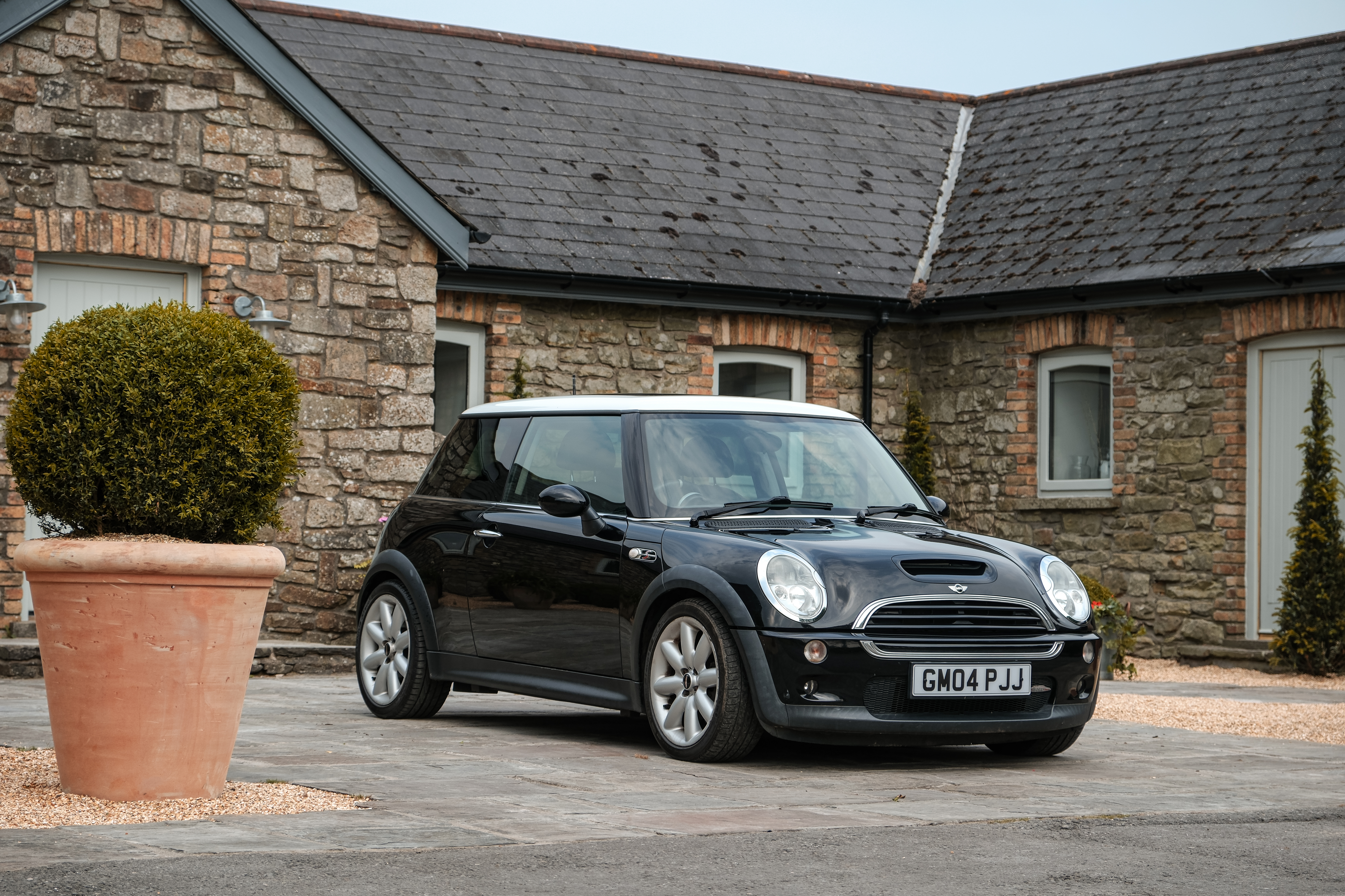 2004 Mini Cooper S JCW for sale by auction in Pyle, Bridgend, United ...