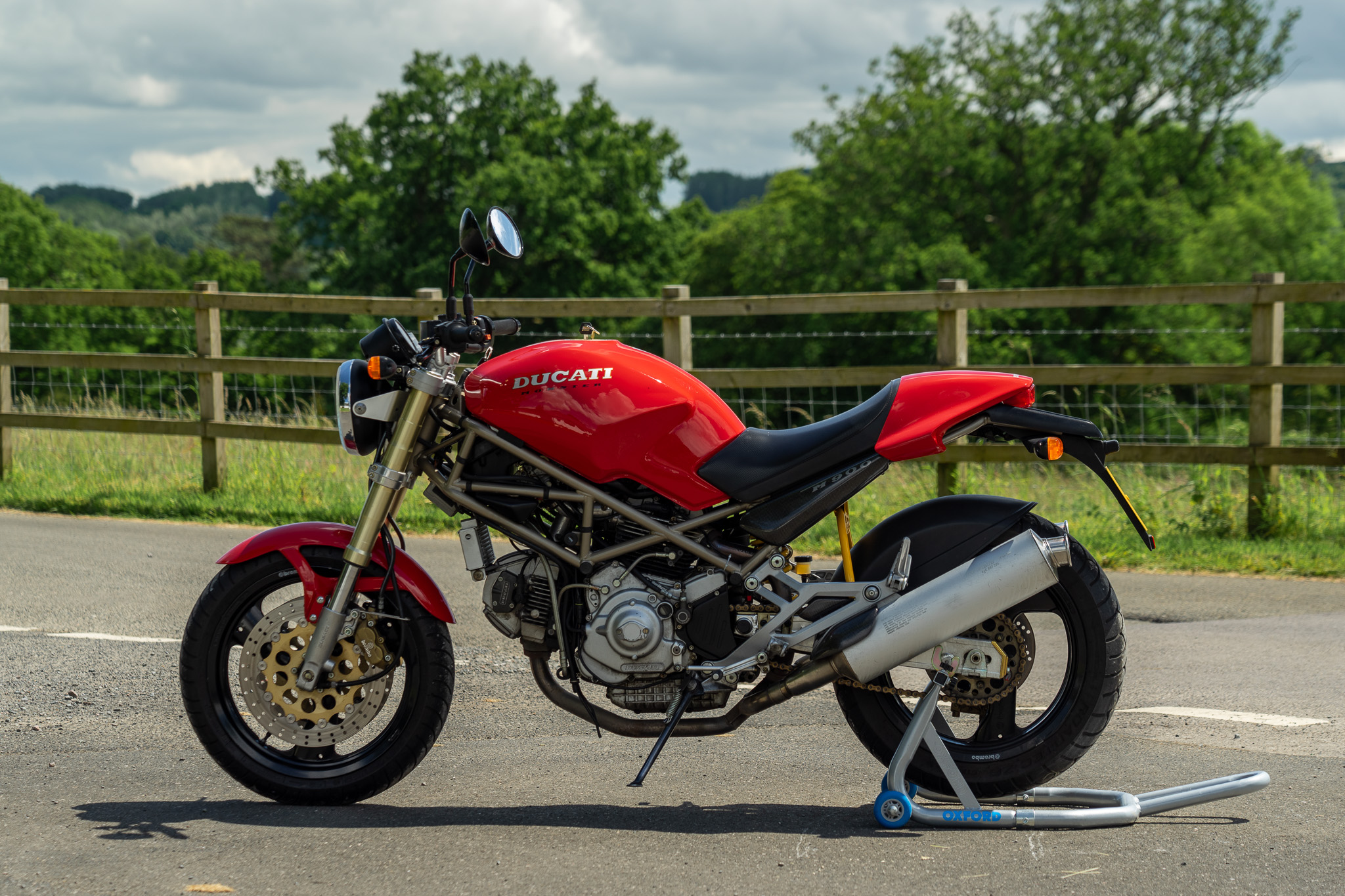 1993 Ducati Monster M900 for sale by auction in Gloucestershire, United ...