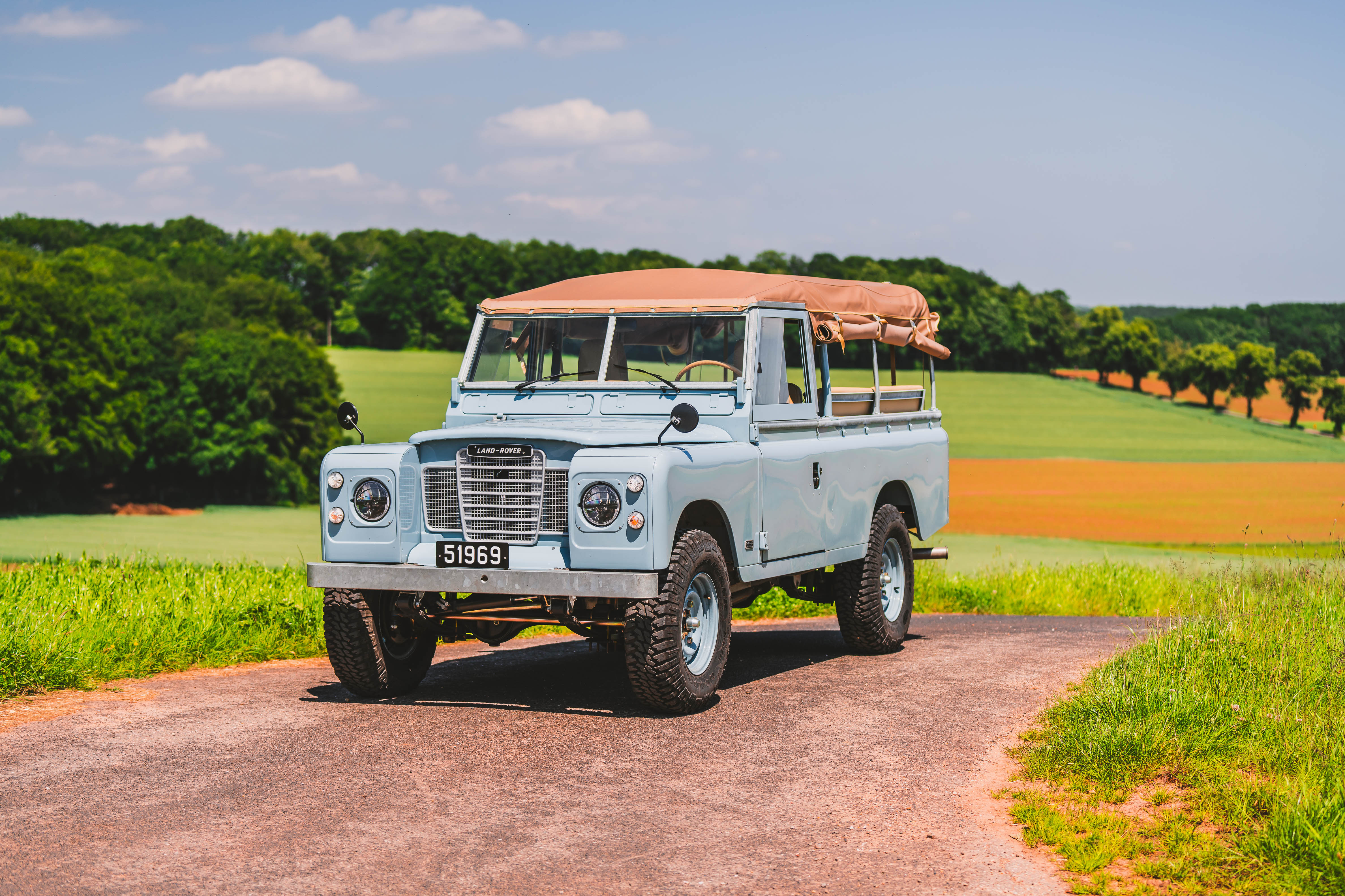 1983 Land Rover Series III 109" - COOLNVINTAGE for sale by auction in ...
