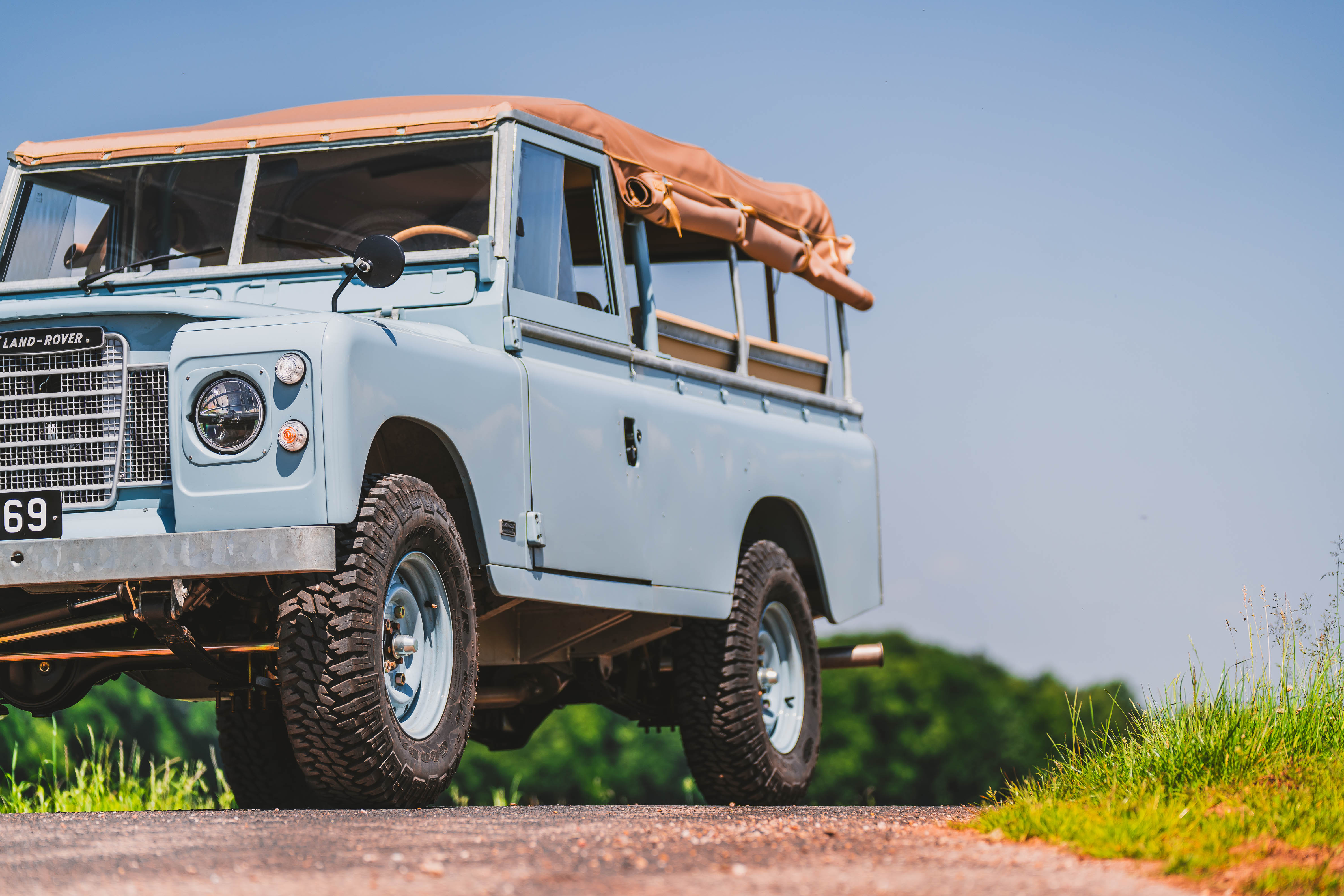1983 Land Rover Series III 109" - COOLNVINTAGE for sale by auction in ...