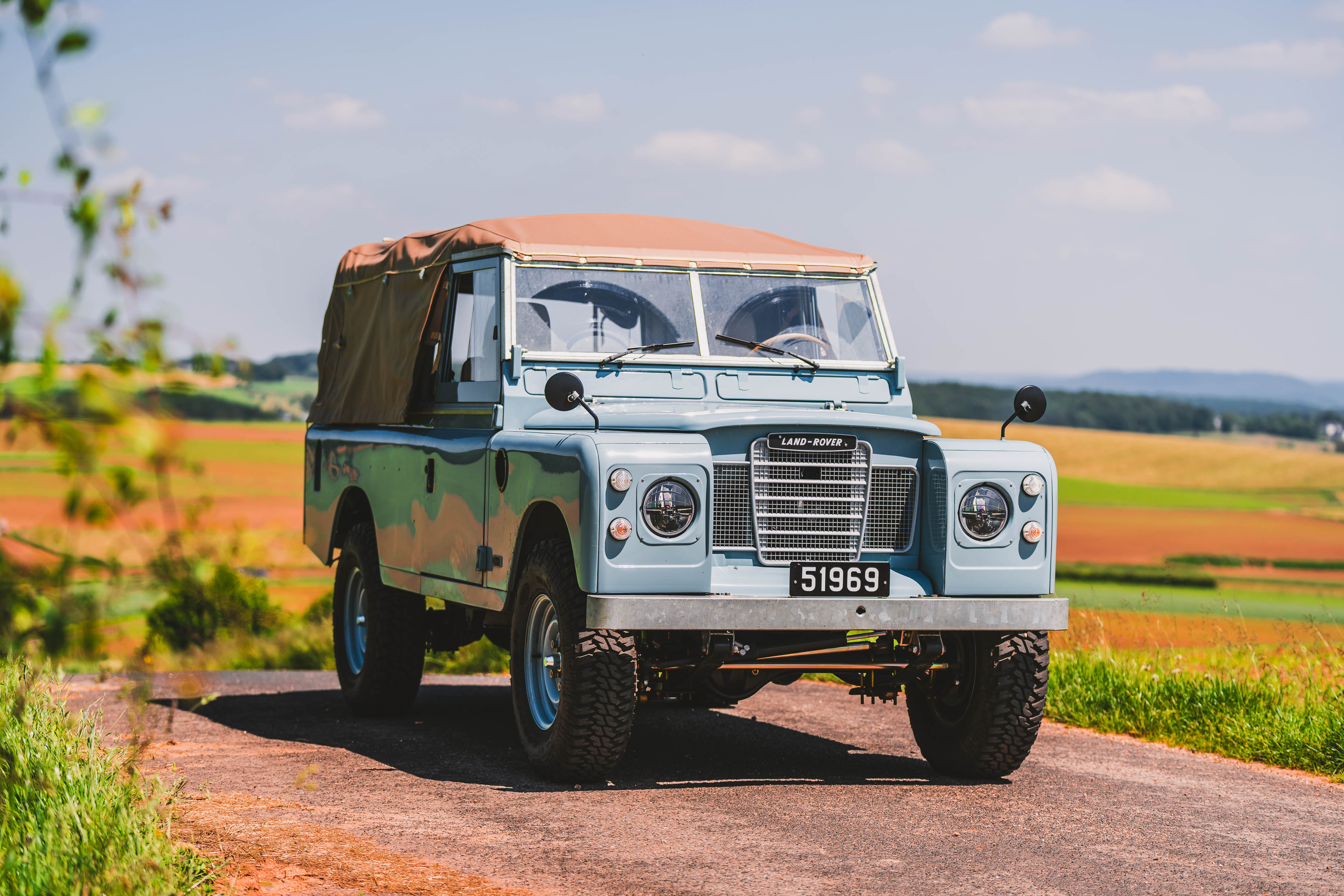 1983 Land Rover Series III 109" - COOLNVINTAGE for sale by auction in ...