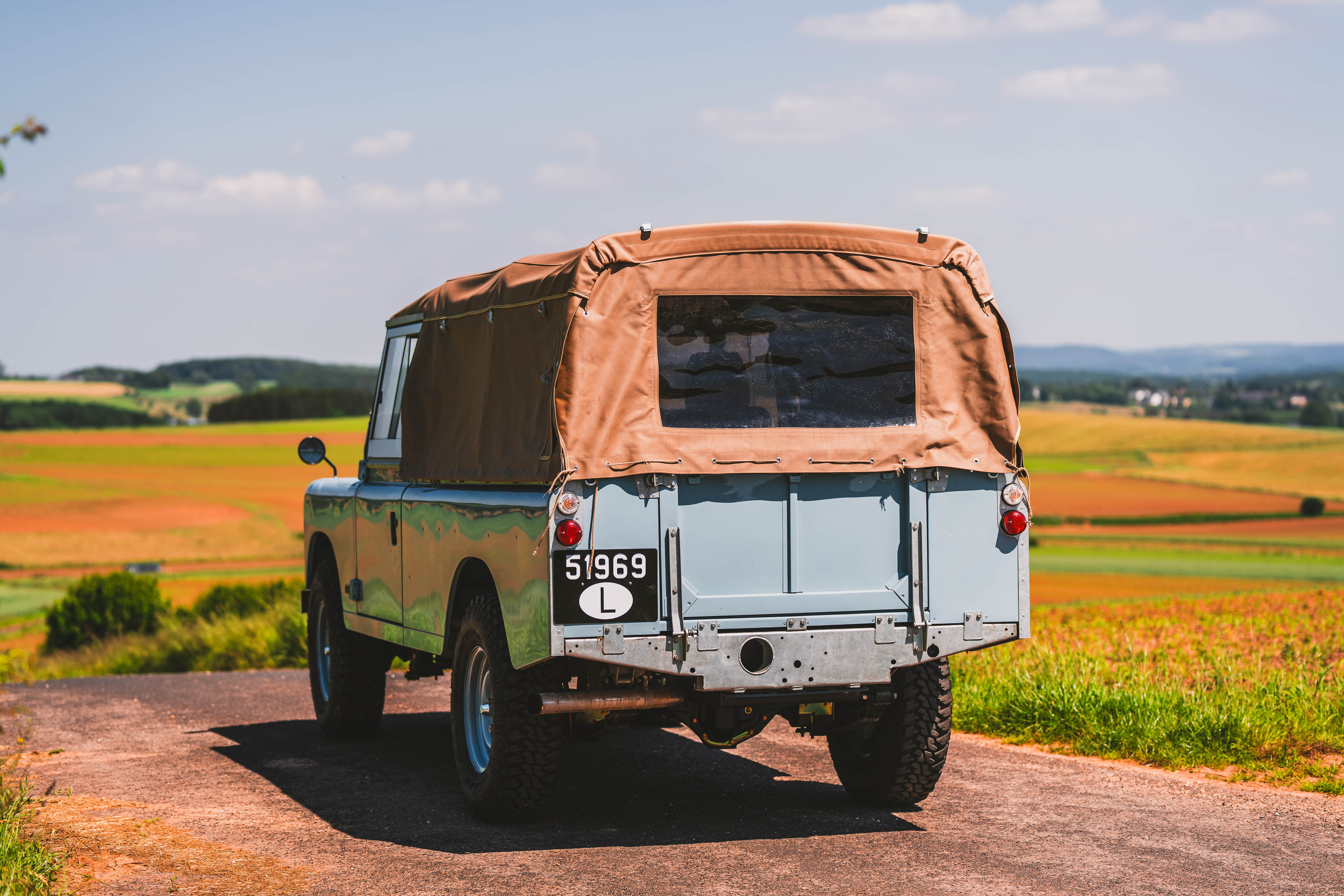 1983 Land Rover Series III 109" - COOLNVINTAGE for sale by auction in ...