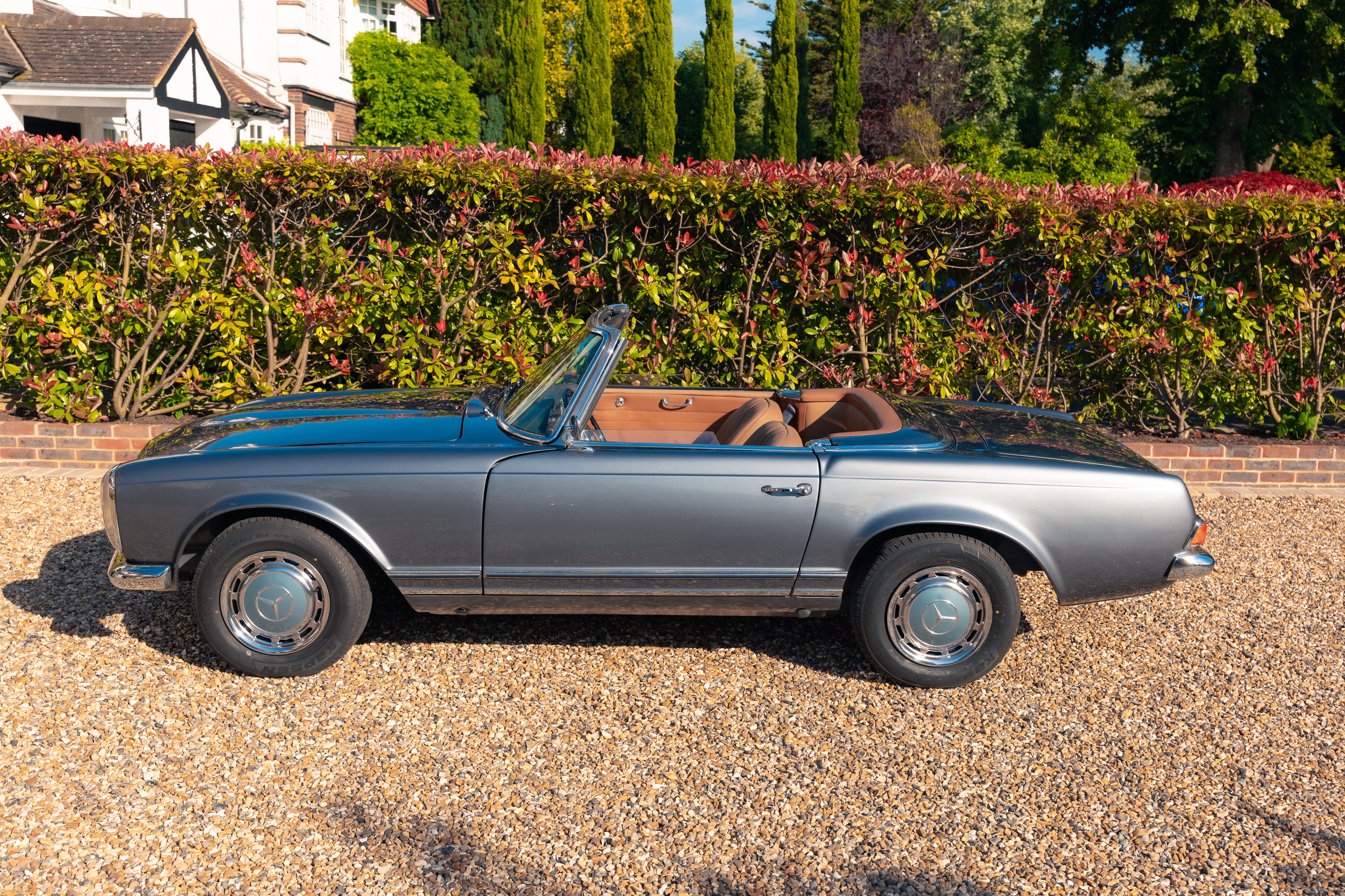 1966 Mercedes-Benz 230 SL Pagoda - LHD for sale by auction in Banstead ...