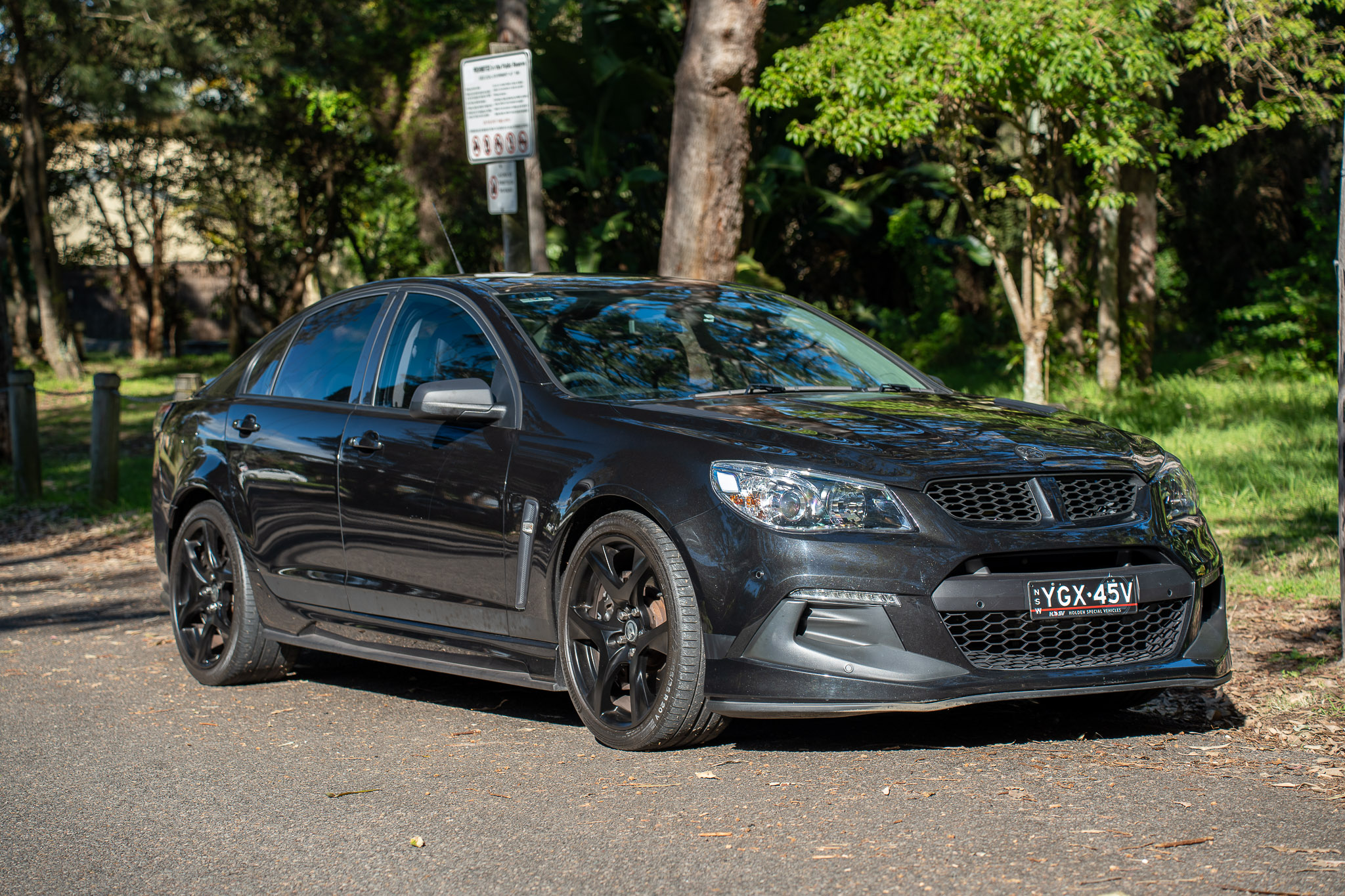 2016 Holden HSV Clubsport R8 SV Black for sale by auction in Copacabana ...