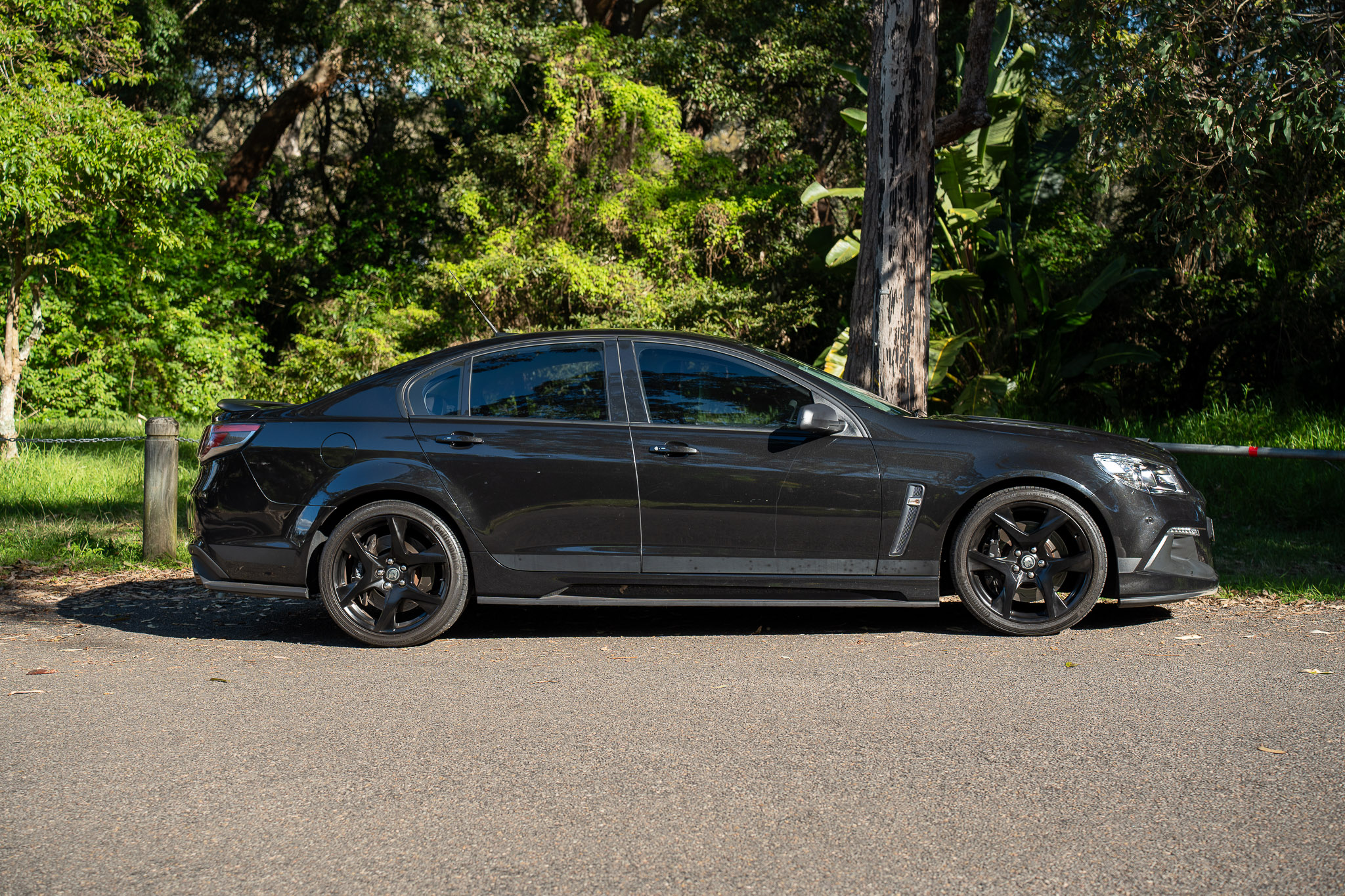 2016 Holden HSV Clubsport R8 SV Black for sale by auction in Copacabana ...