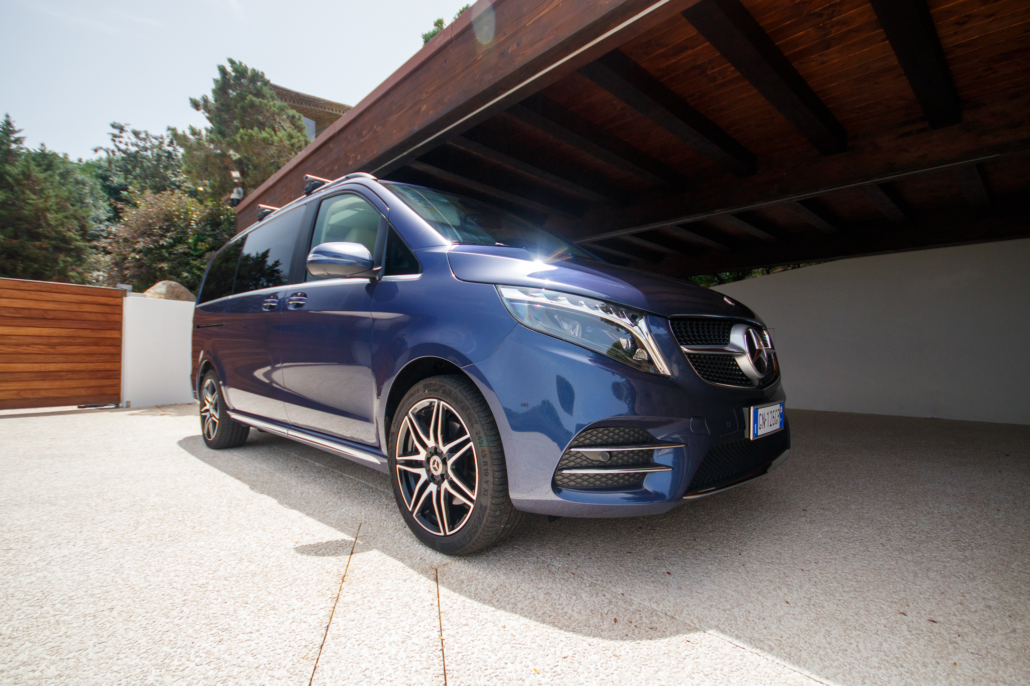 2023 Mercedes-Benz V300 d 4MATIC Sport Long for sale by auction in ...