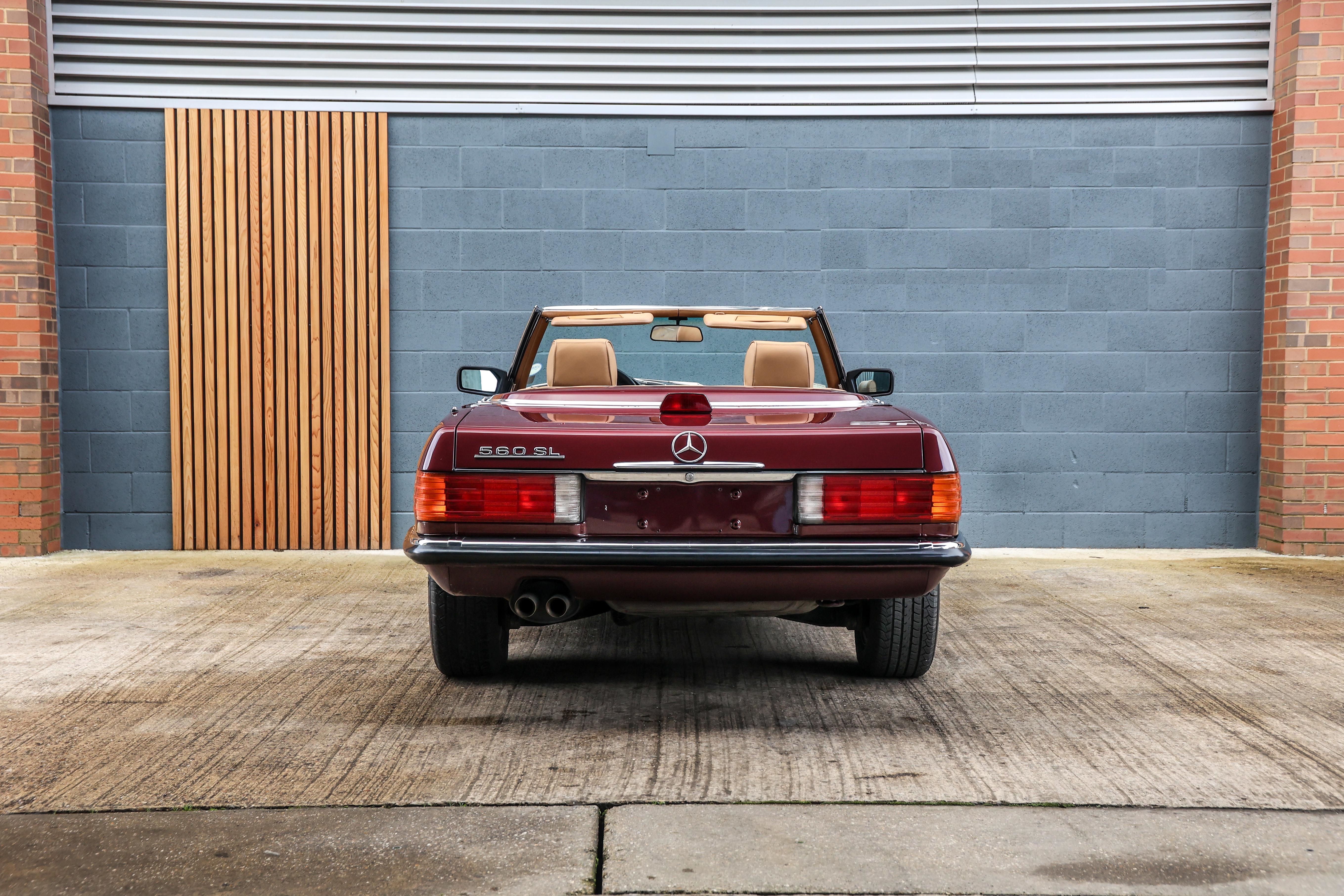 1987 Mercedes-Benz (R107) 560SL for sale by auction in Chinon, Centre ...