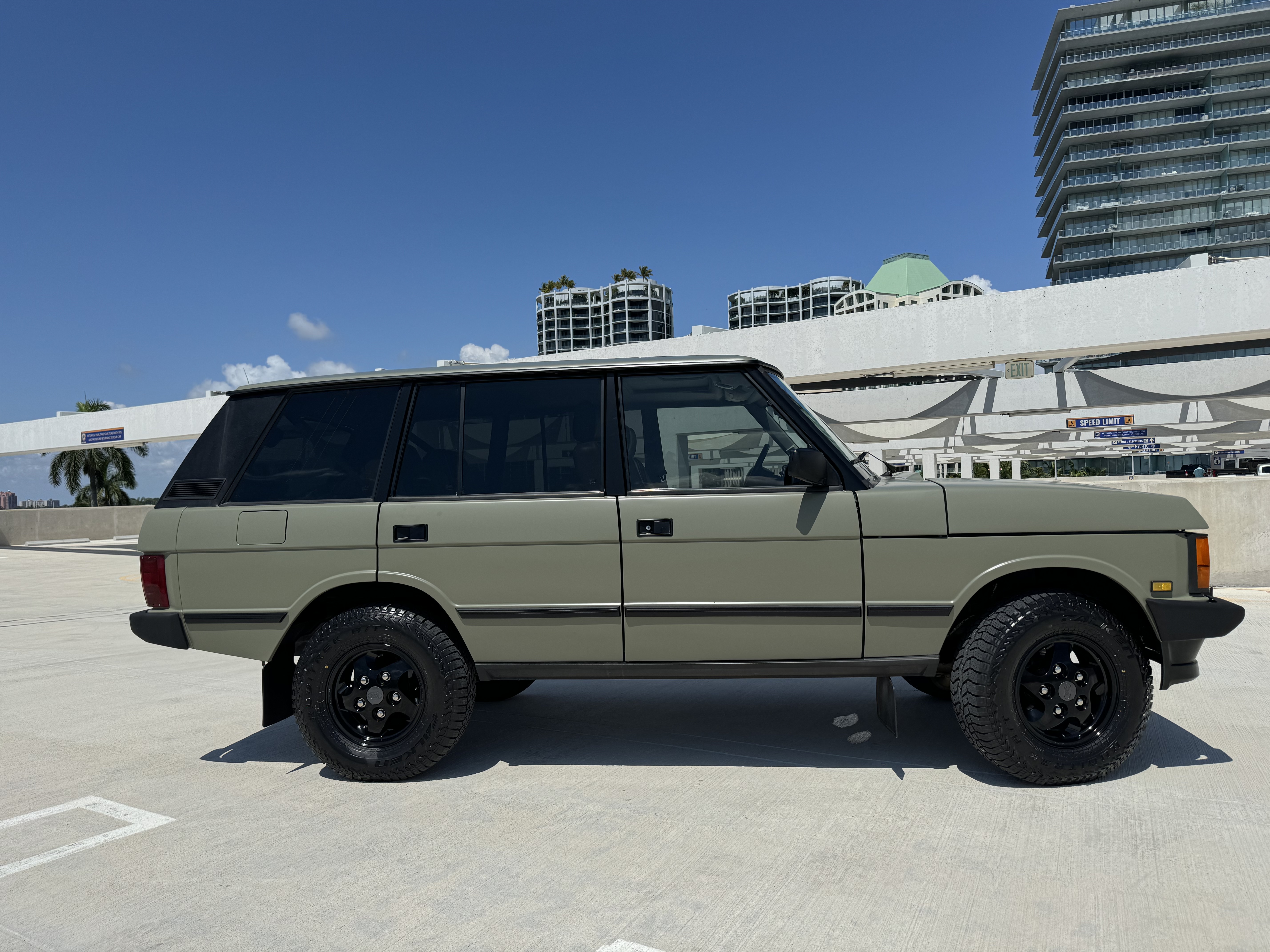 1995 Range Rover Classic LWB for sale by auction in Miami, FL, USA