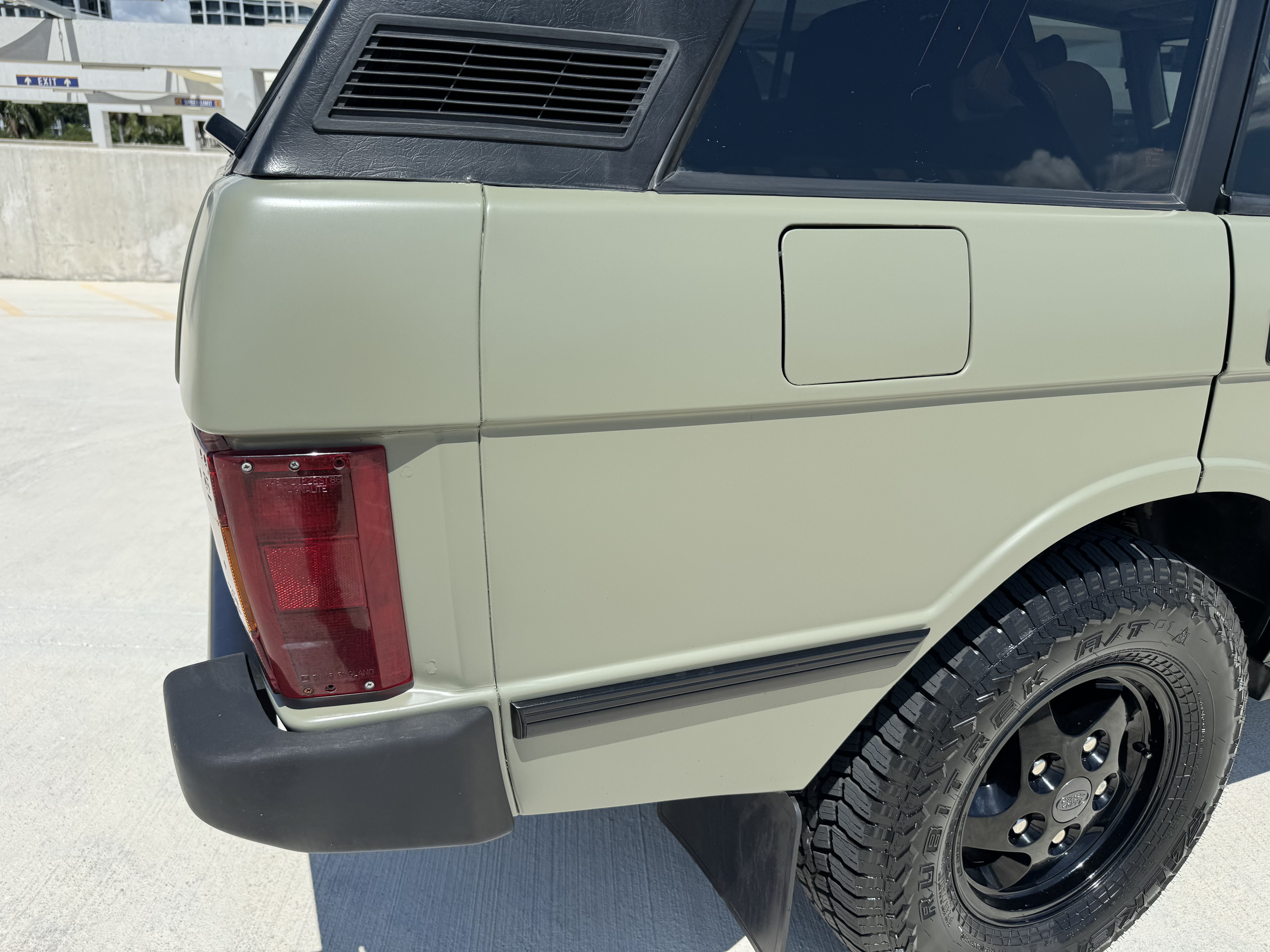 1995 Range Rover Classic LWB for sale by auction in Miami, FL, USA