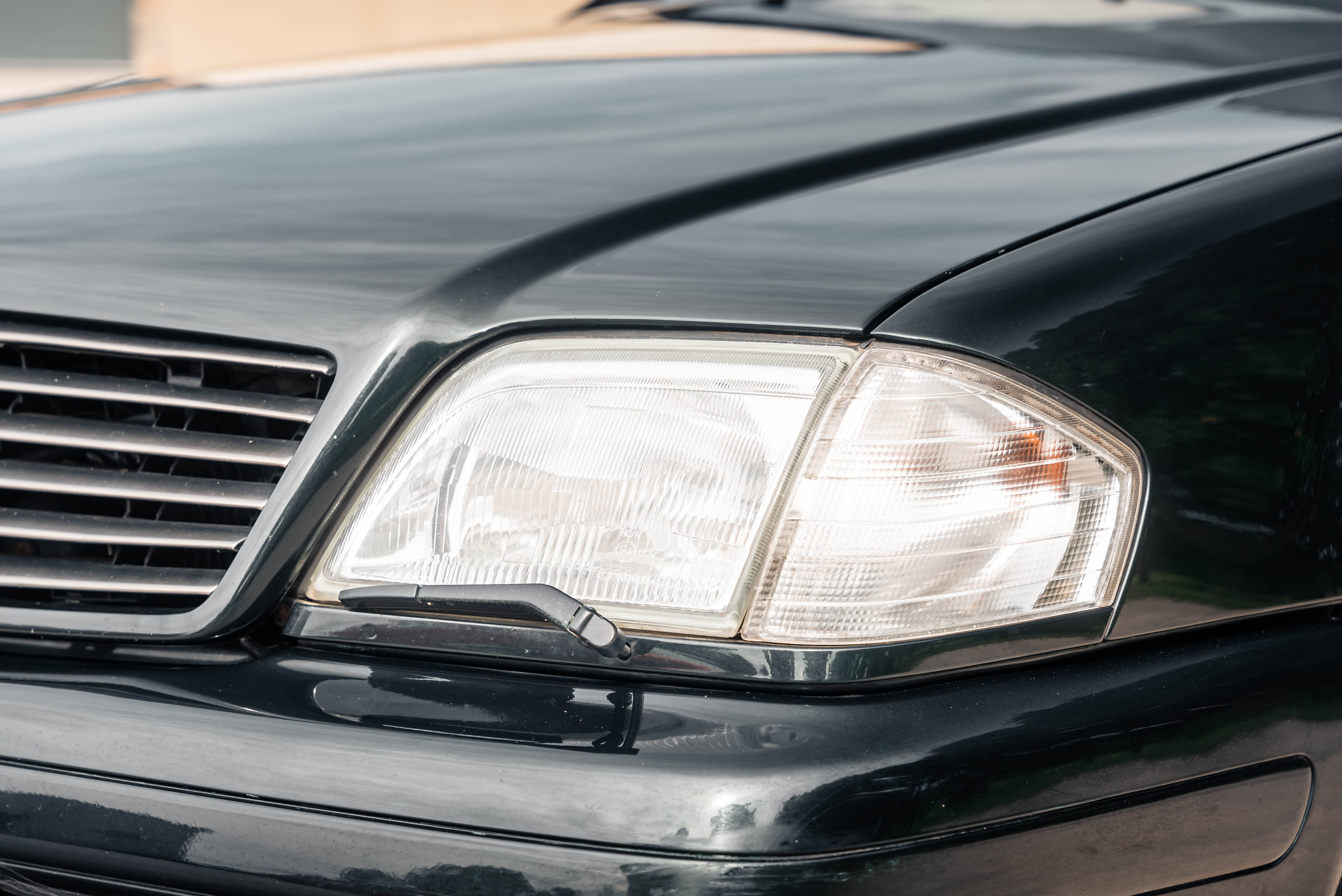 2001 Mercedes-Benz (R129) SL320 – Designo Heritage Edition for sale by ...