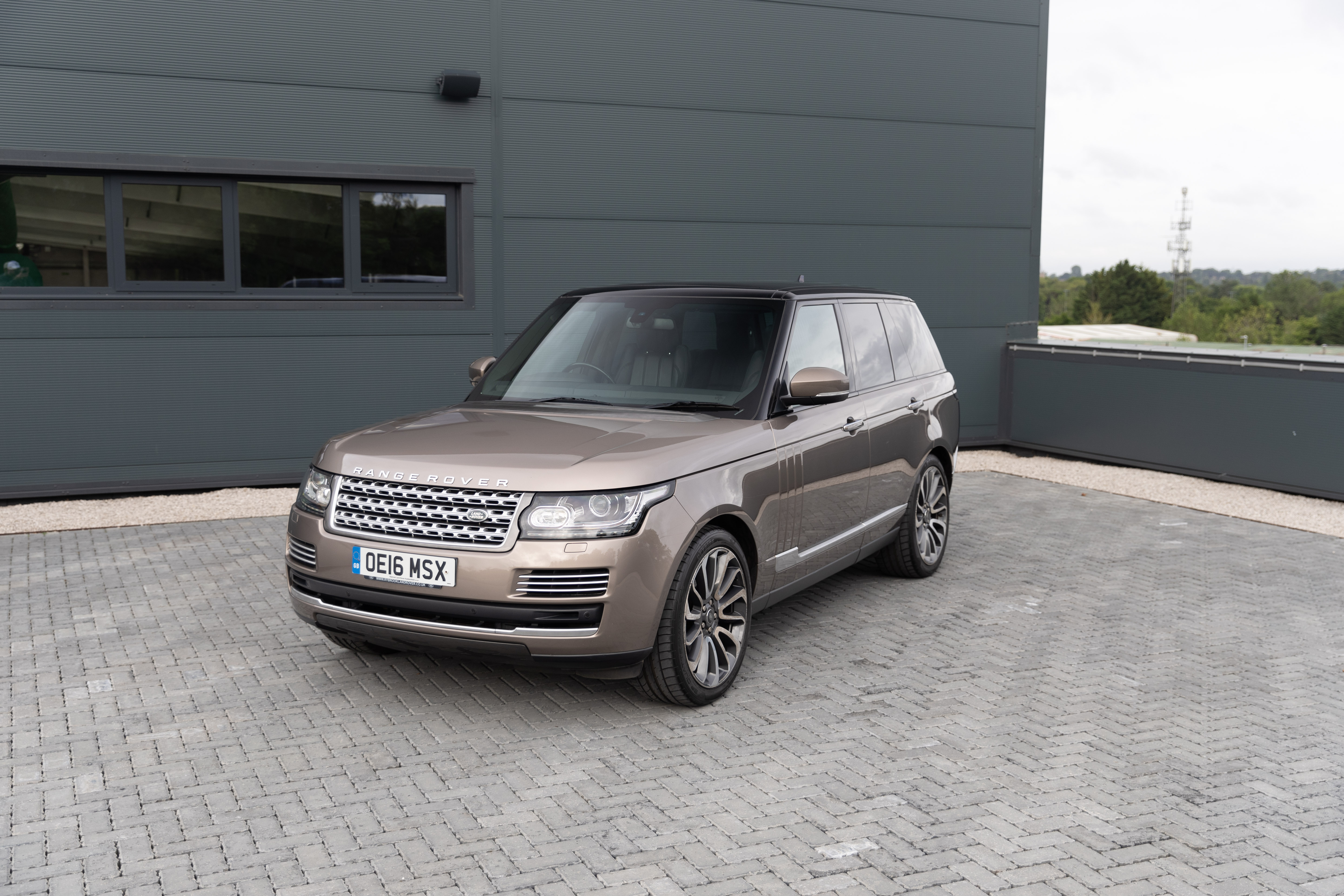 2016 Range Rover TDV6 Vogue SE for sale by auction in Bishops Stortford ...
