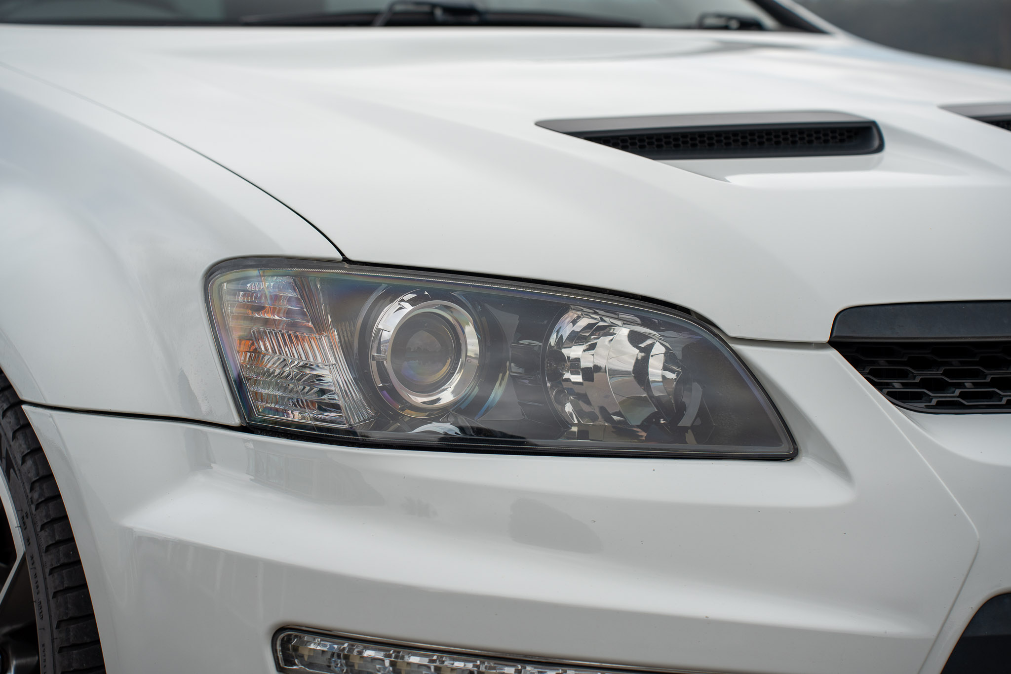 2009 Holden (E2) HSV R8 Clubsport Tourer for sale by auction in Narara ...