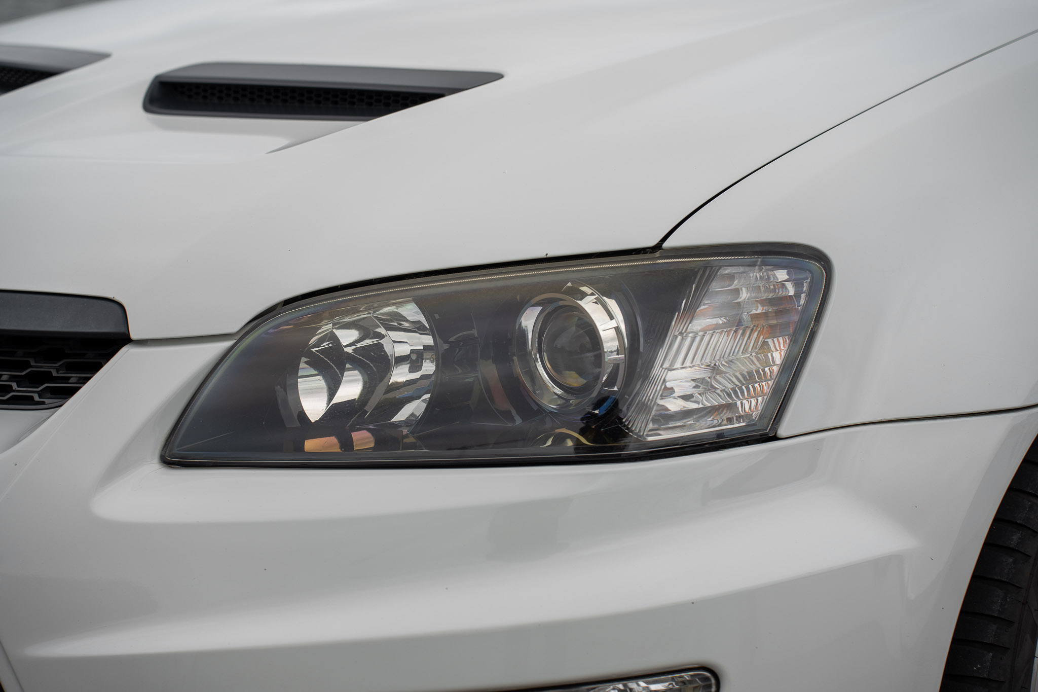 2009 Holden (E2) HSV R8 Clubsport Tourer for sale by auction in Narara ...