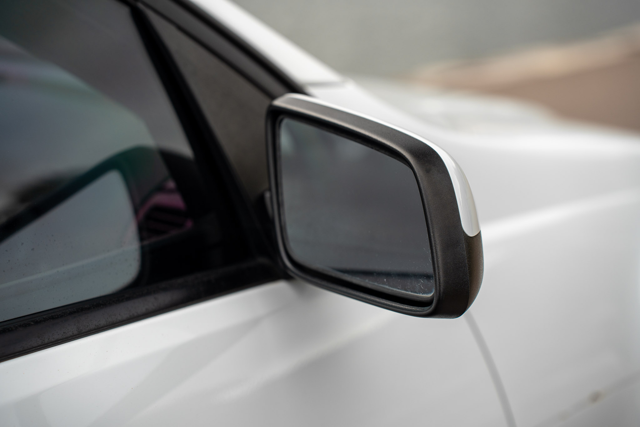 2009 Holden (E2) HSV R8 Clubsport Tourer for sale by auction in Narara ...