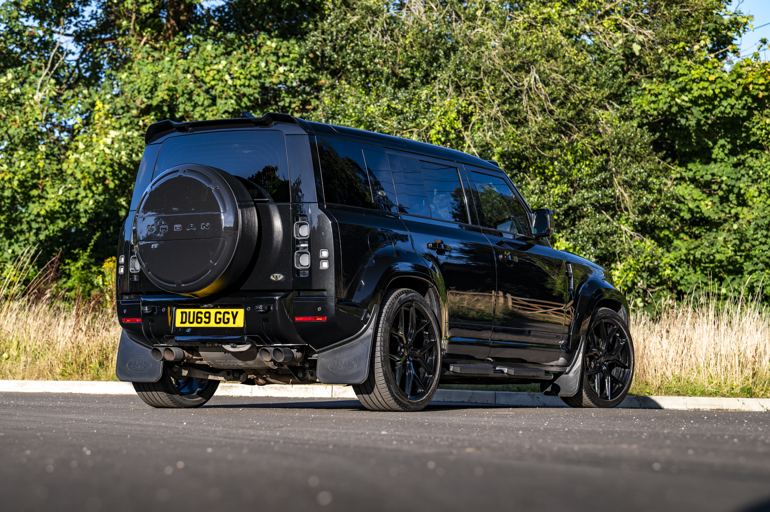 2022 Land Rover Defender 110 V8 'Urban' for sale by auction in Cardiff ...