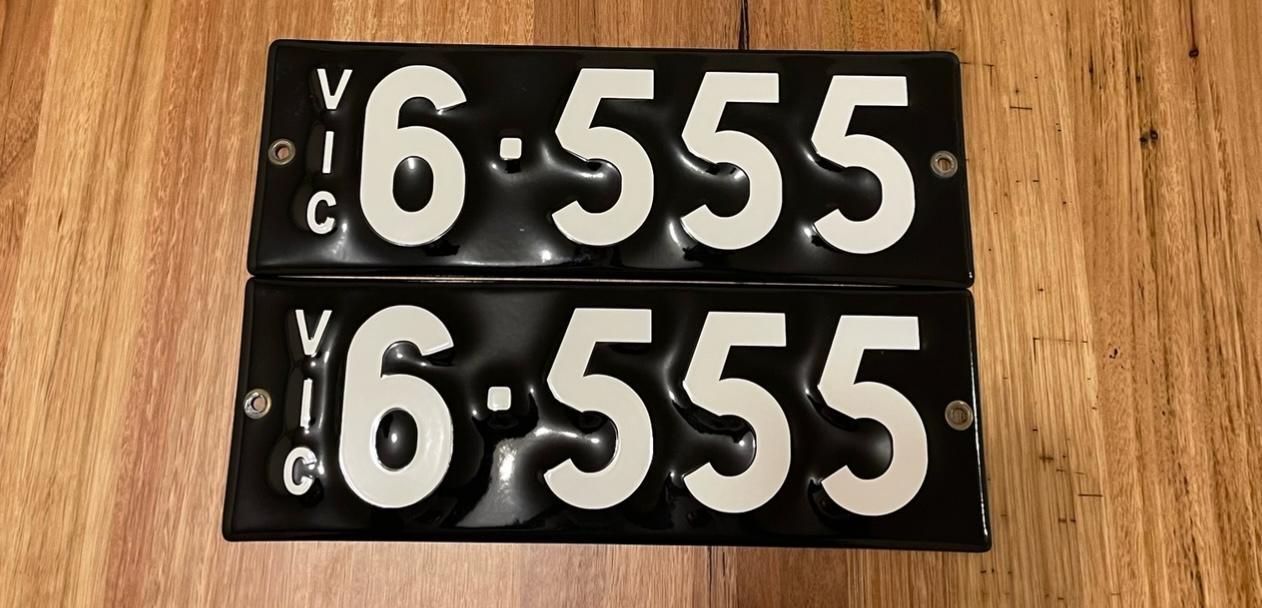 '6-555' - Victoria Heritage Number Plate for sale by auction in VIC ...