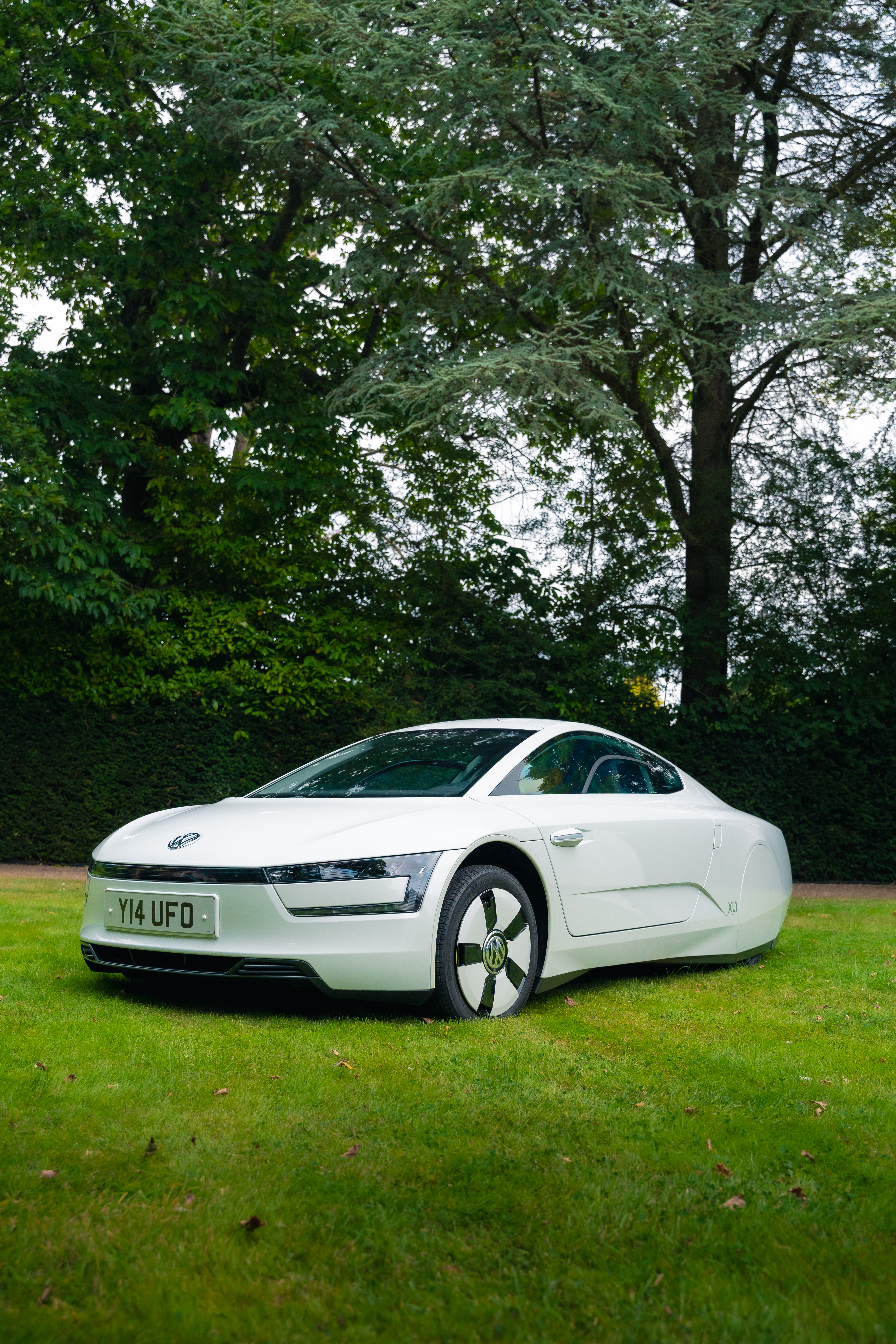 2015 Volkswagen XL1 - 460 Miles for sale by auction in Surrey, United ...
