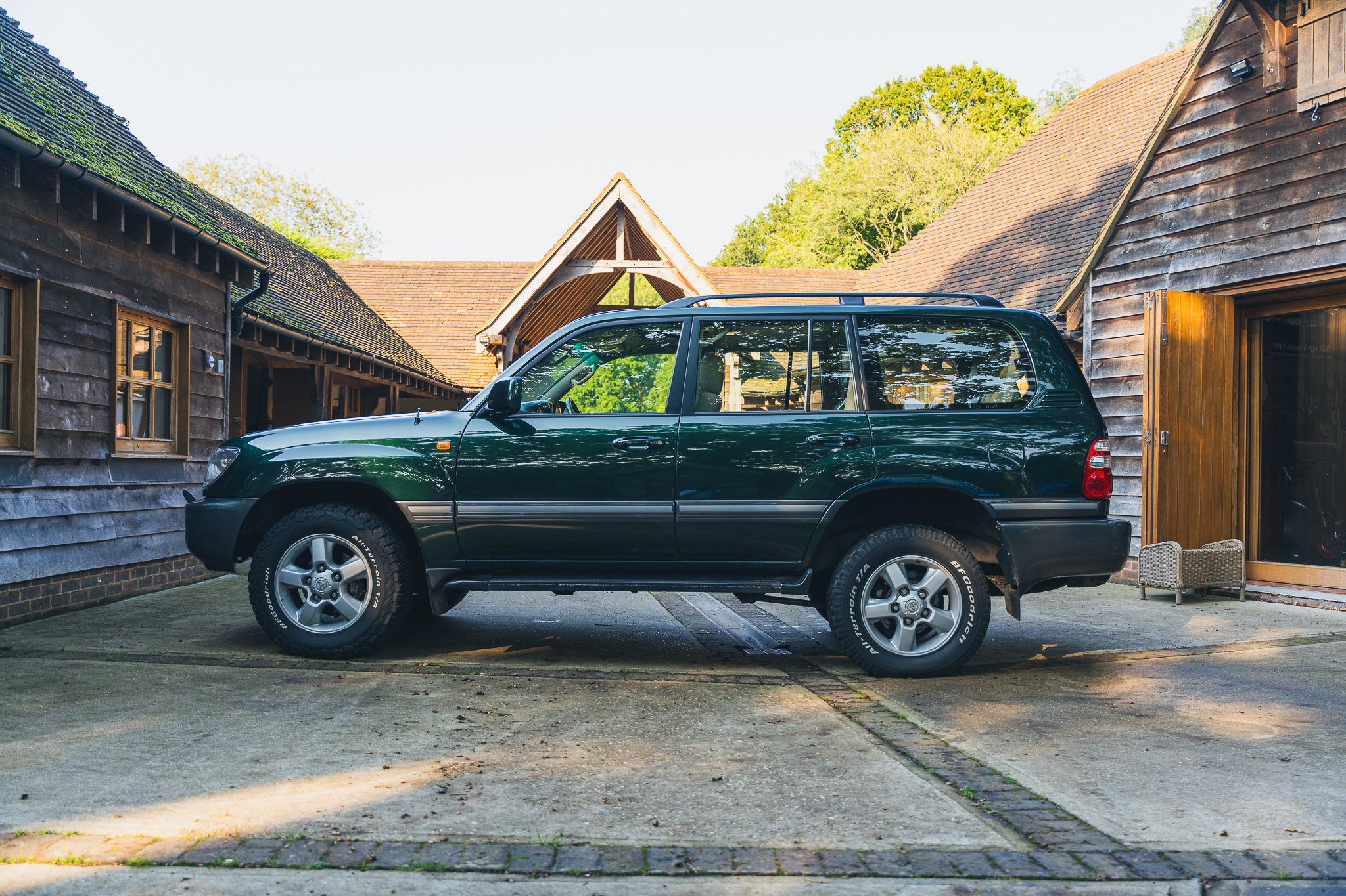2005 Toyota Land Cruiser Amazon - One Owner for sale by auction in ...