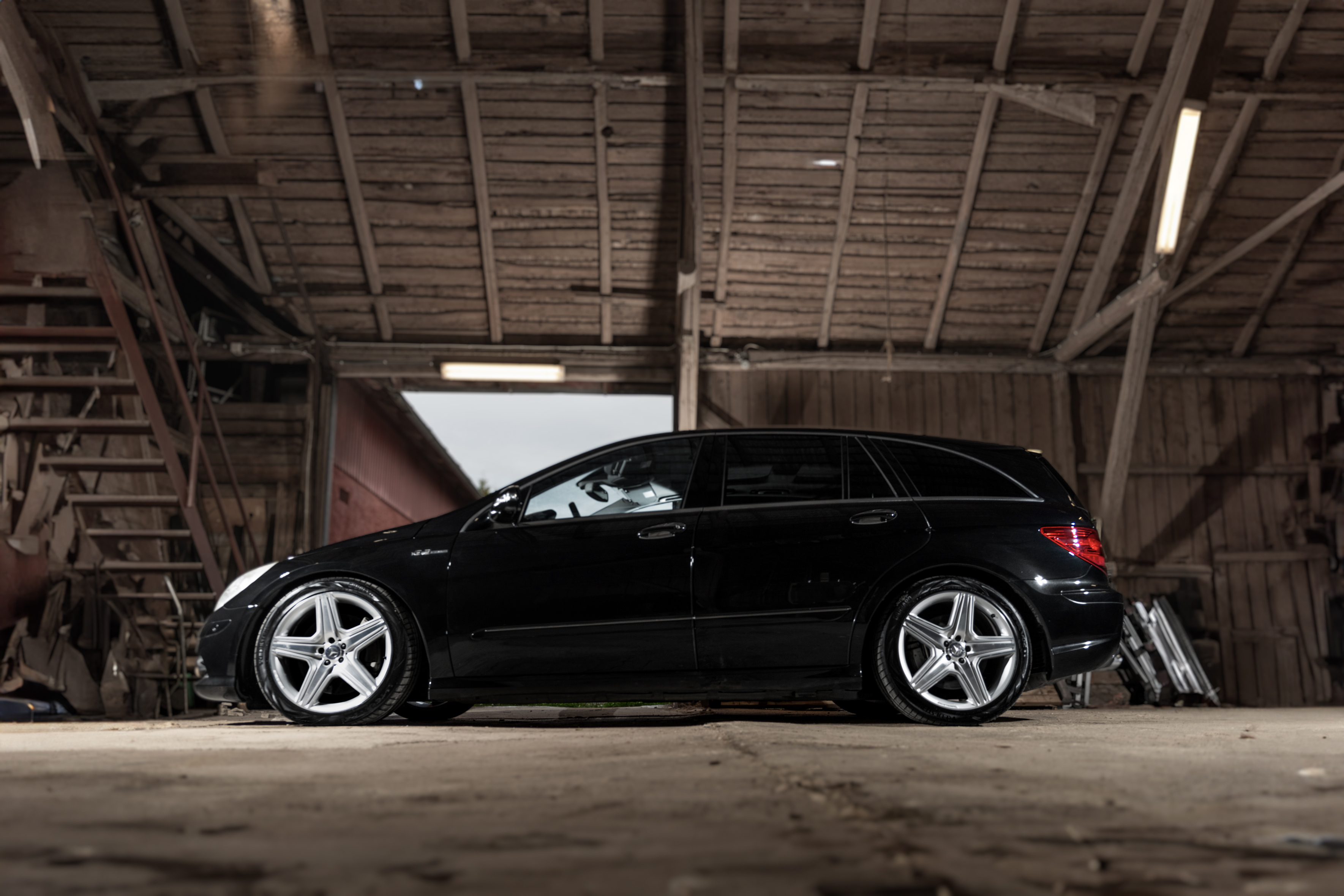 2006 Mercedes-Benz R63 AMG for sale by auction in Varberg, Sweden