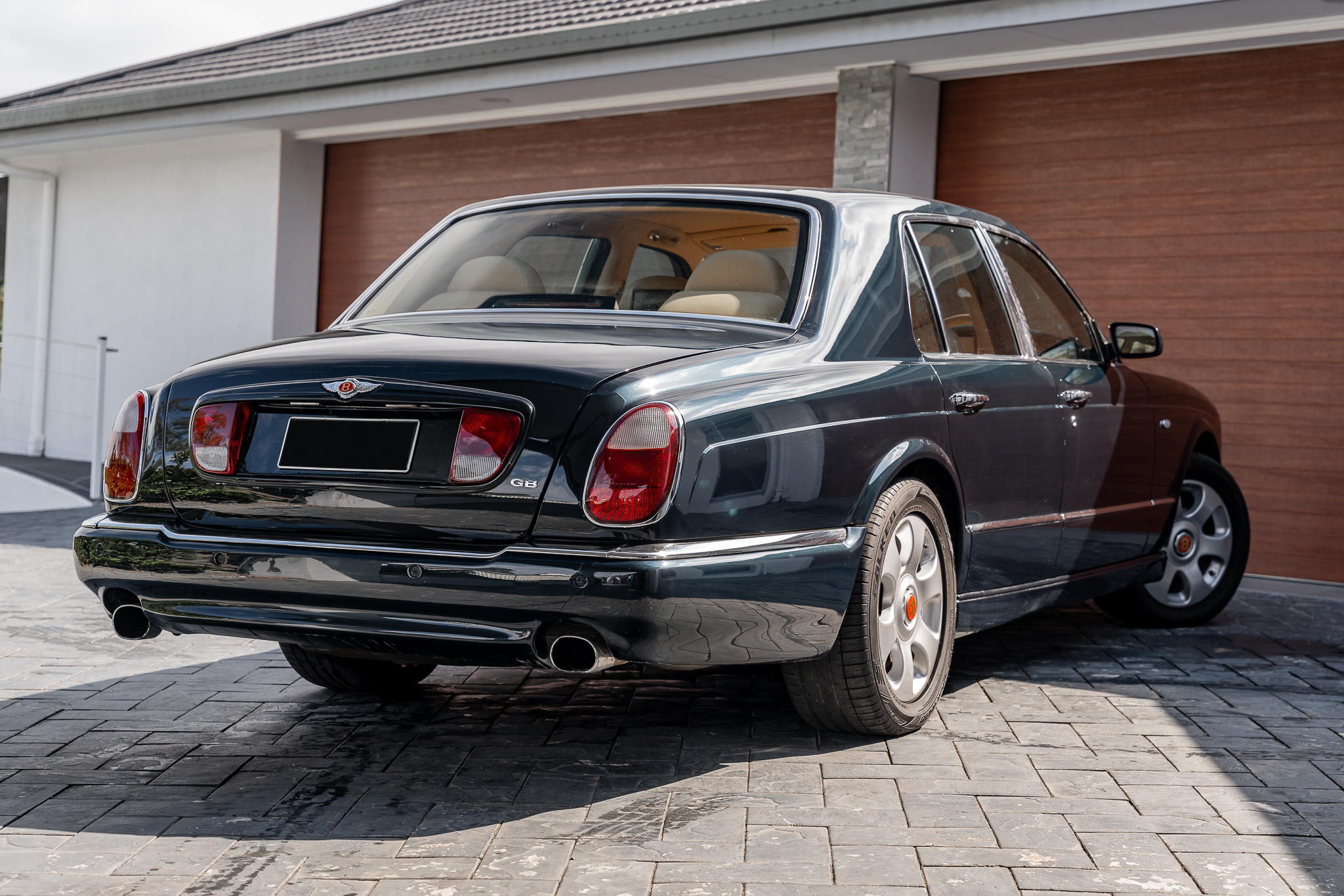 1999 Bentley Arnage Red Label for sale by auction in Helensvale, QLD ...