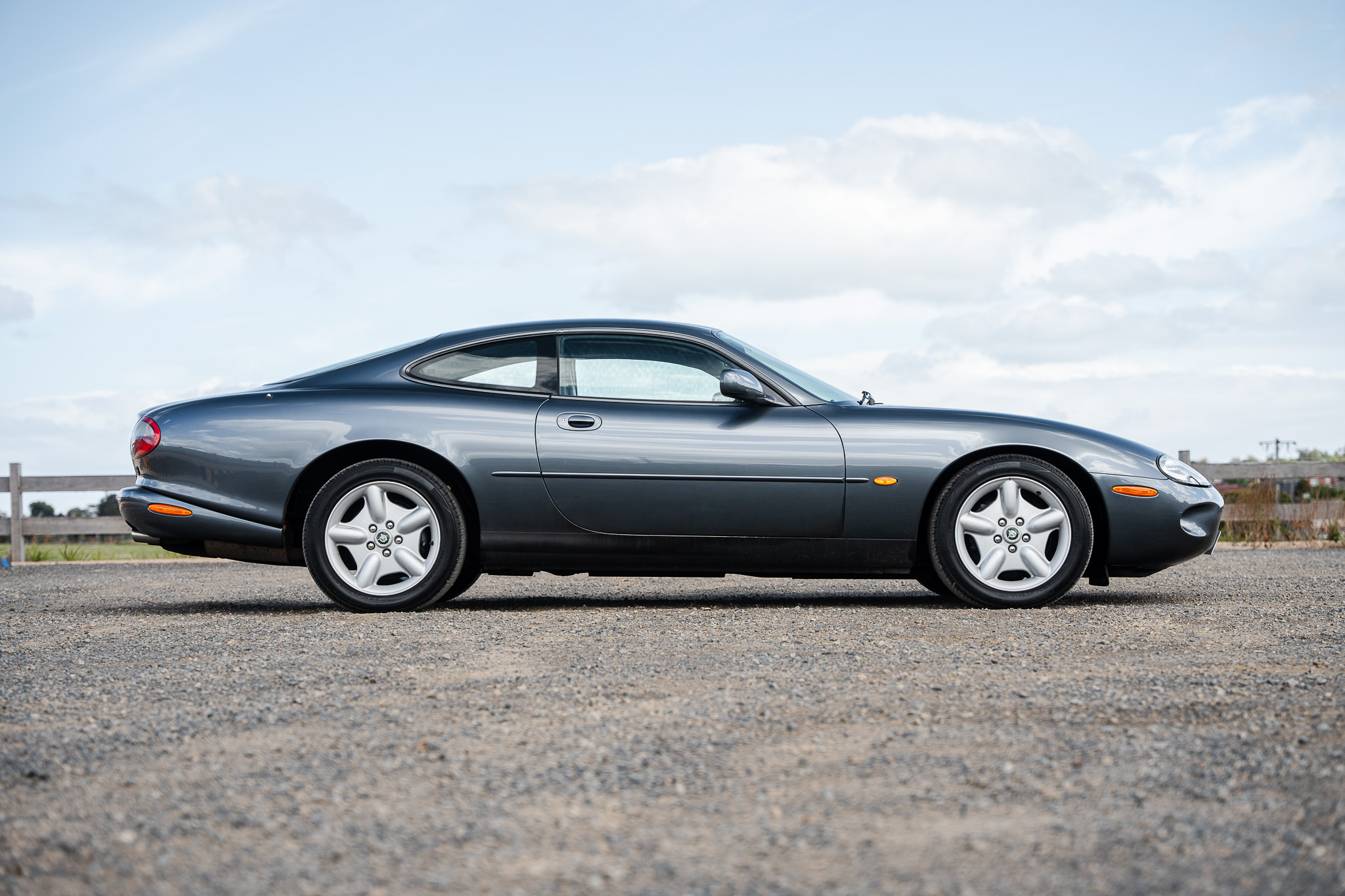 1998 Jaguar XK8 for sale by auction in Mordialloc, VIC, Australia