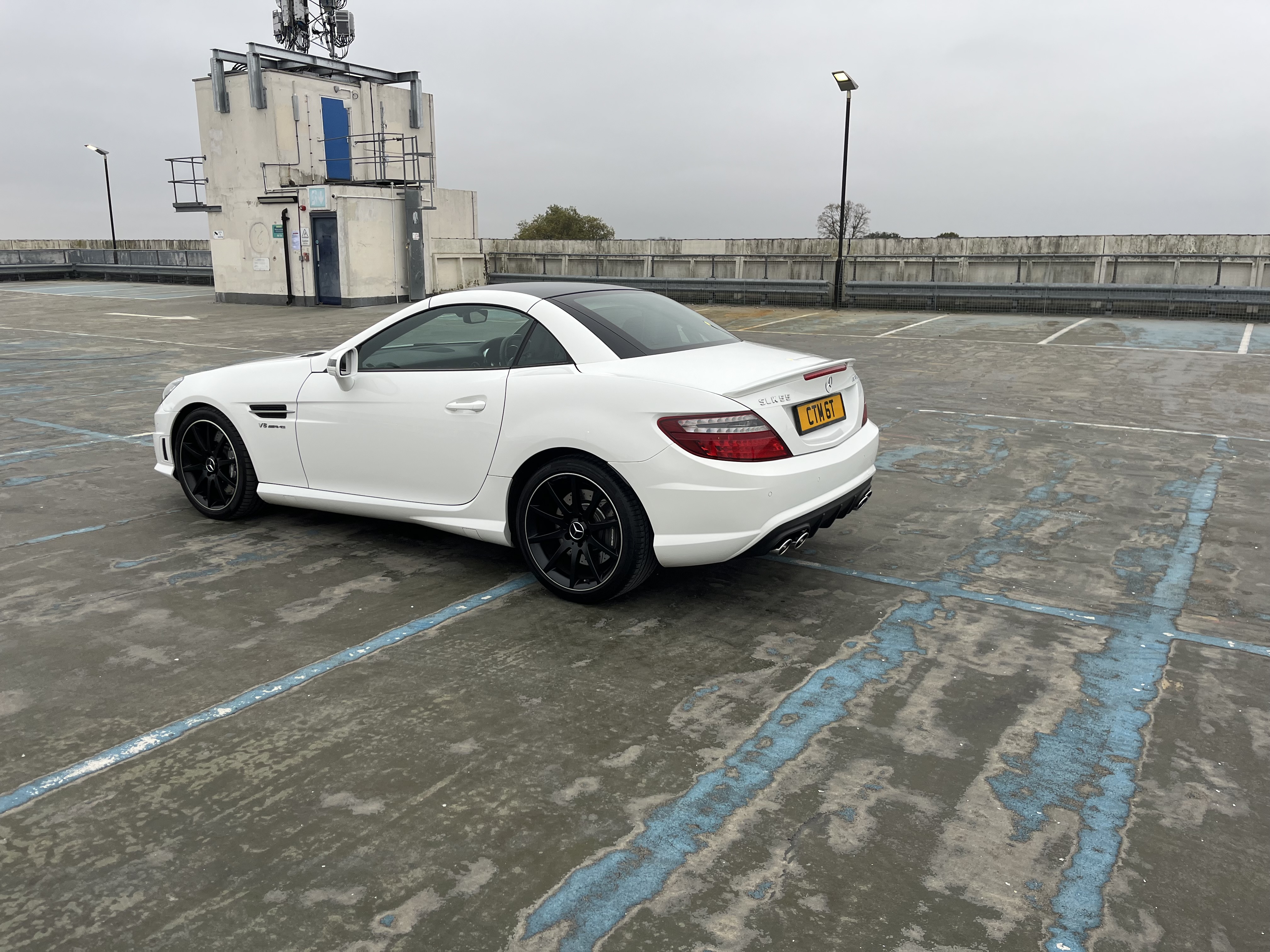 2015 Mercedes-Benz (R172) SLK 55 AMG for sale by auction in Bedford ...