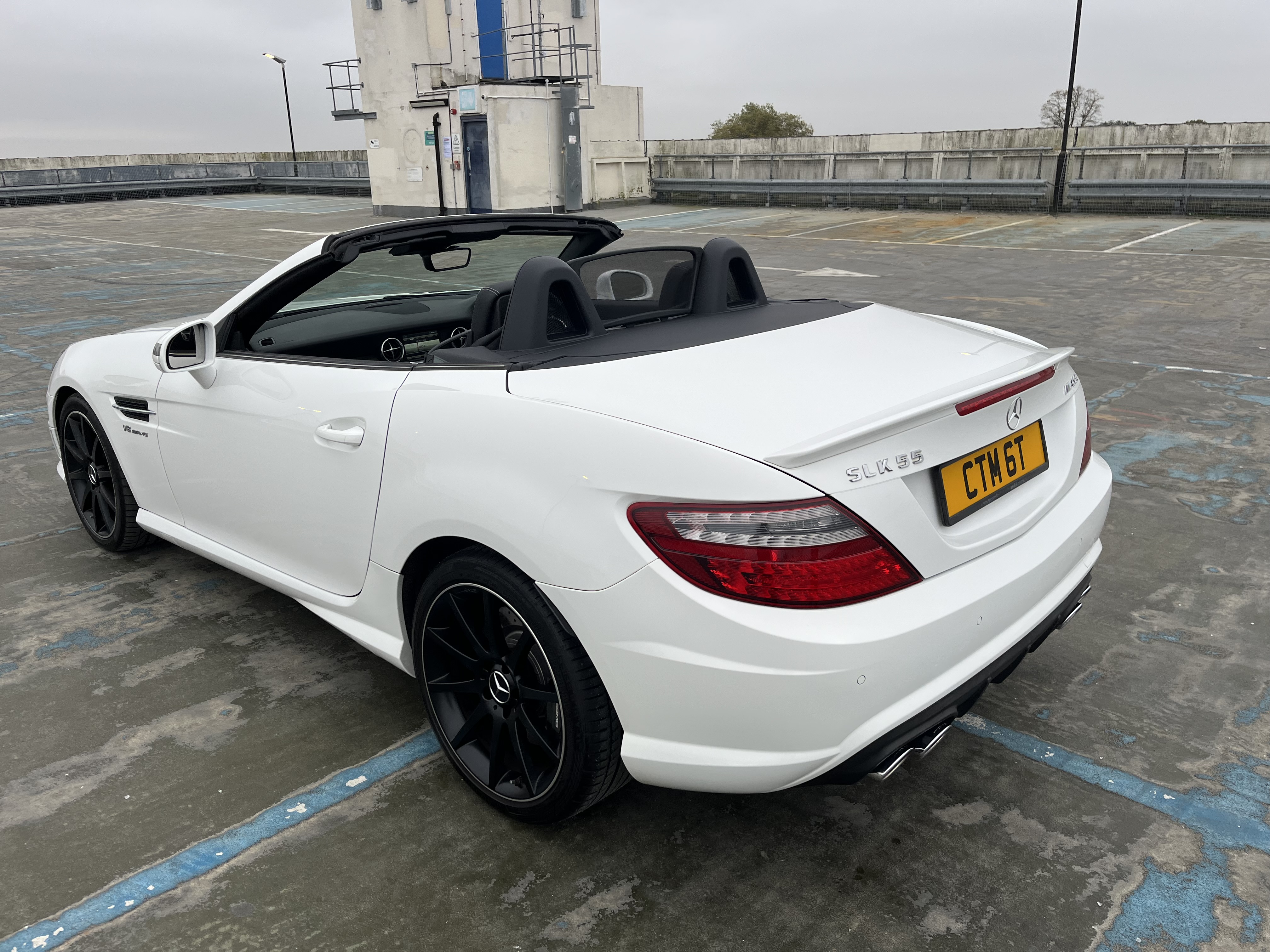 2015 Mercedes-Benz (R172) SLK 55 AMG for sale by auction in Bedford ...