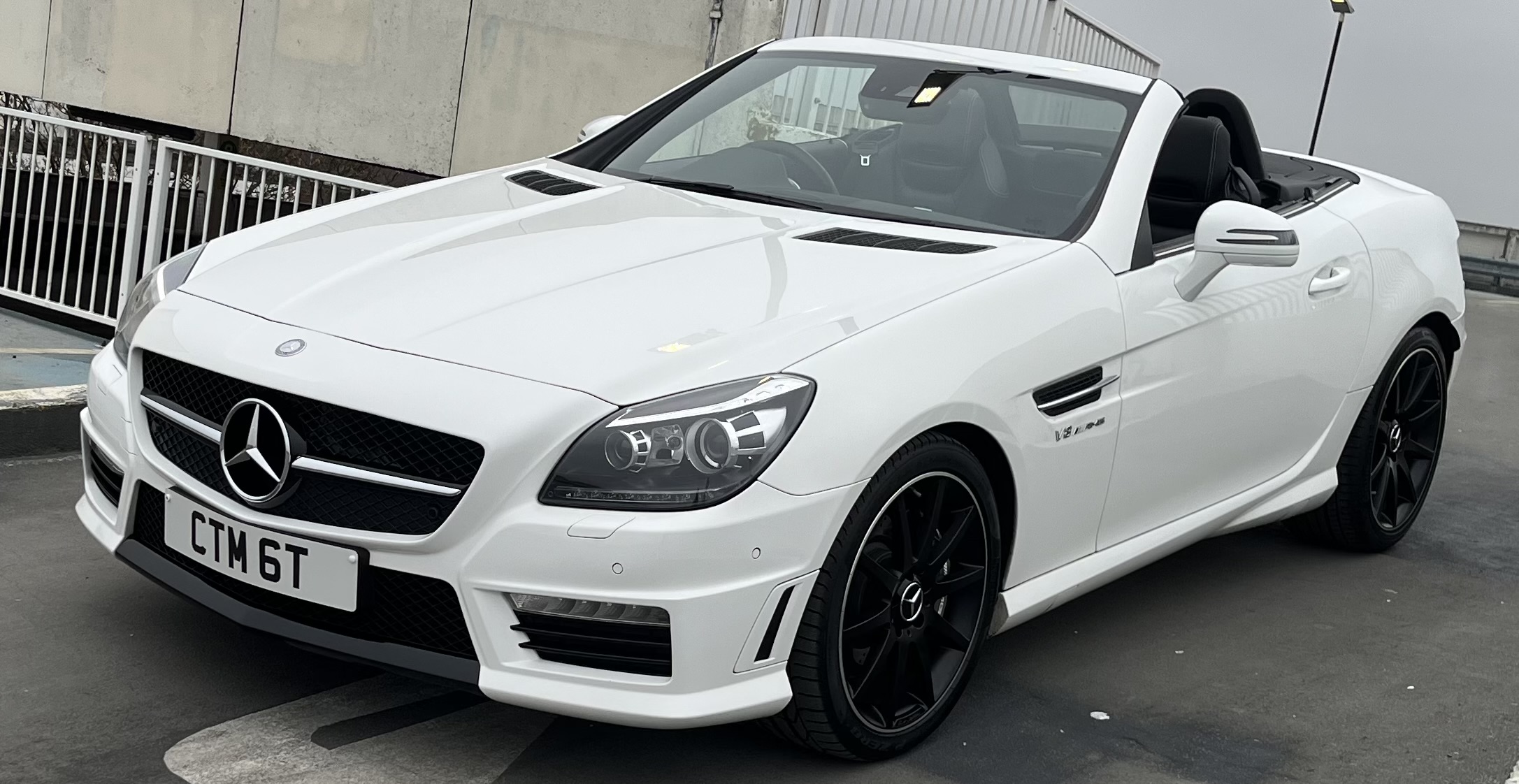 2015 Mercedes-Benz (R172) SLK 55 AMG for sale by auction in Bedford ...