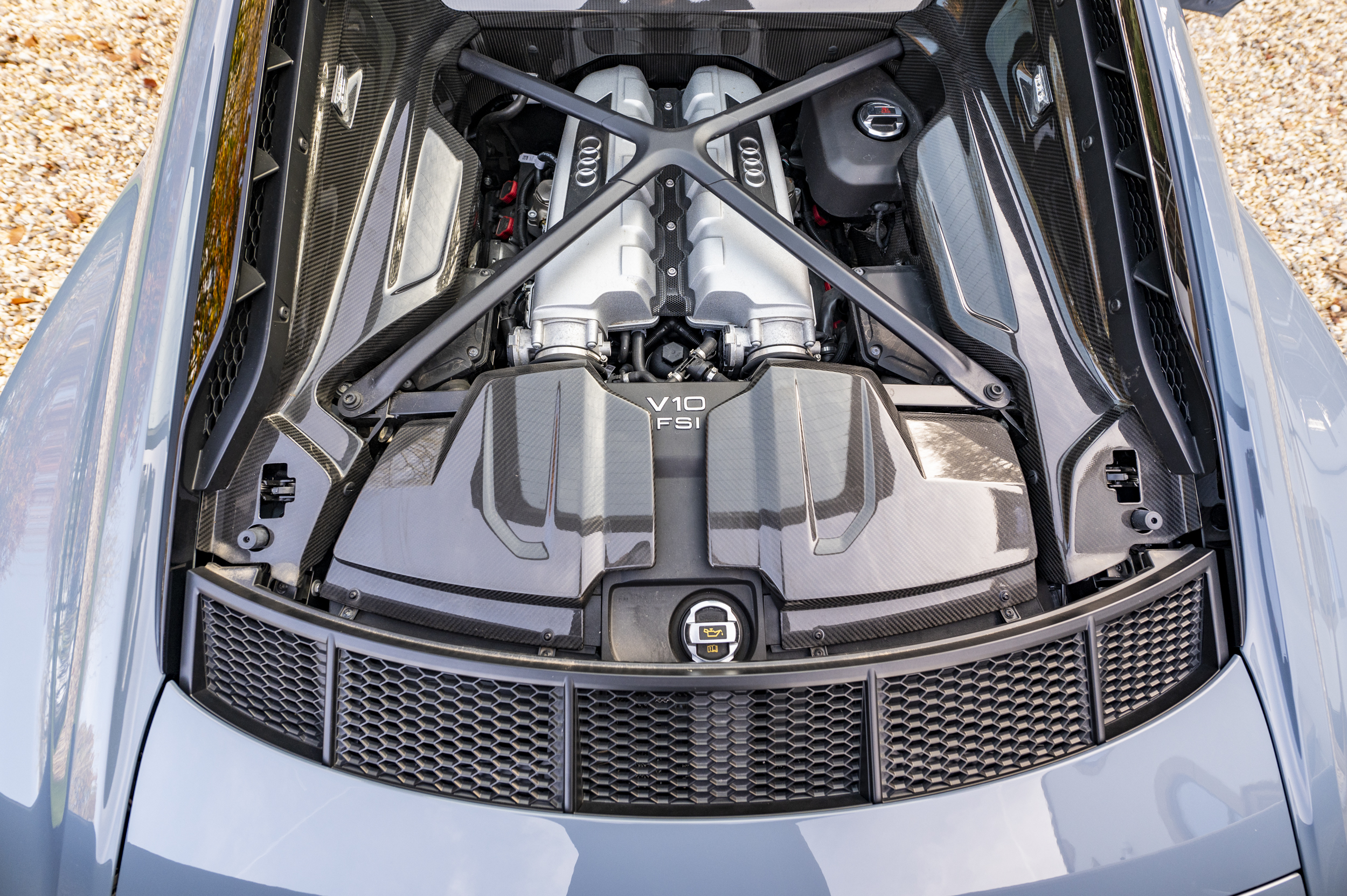 Audi R8 Frontal Negro