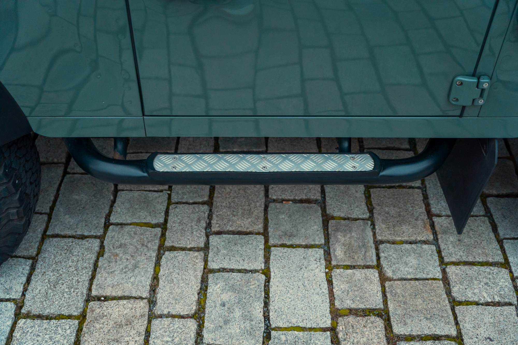 2014 Land Rover Defender 90 XS Station Wagon for sale by auction in ...