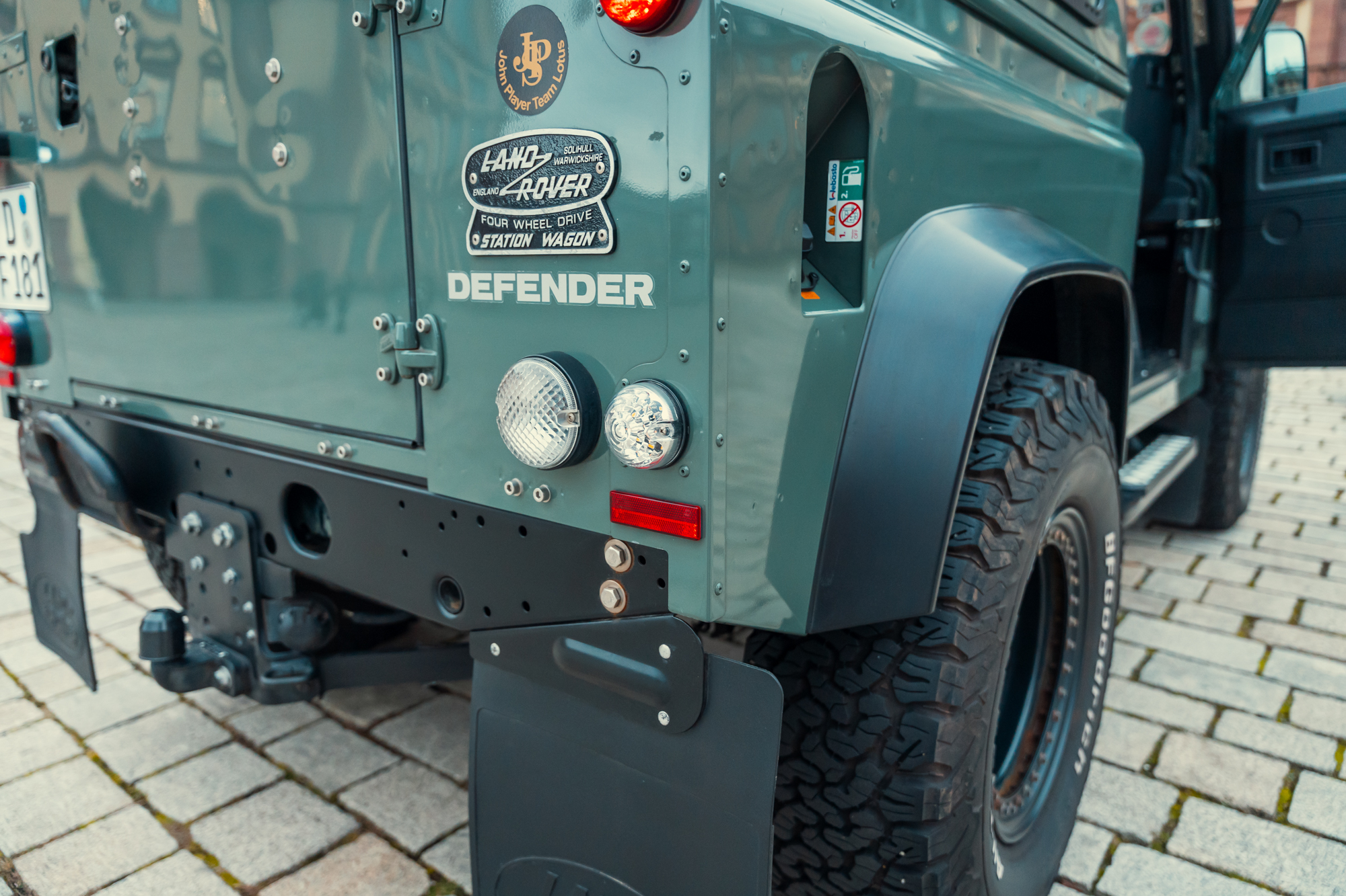 2014 Land Rover Defender 90 XS Station Wagon for sale by auction in ...