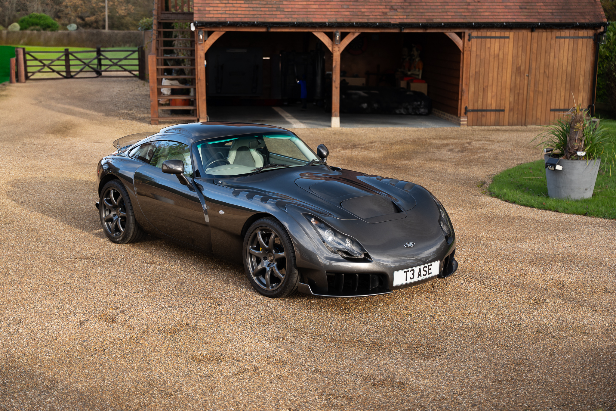 2005 TVR Sagaris - One Owner - 7,654 Miles for sale by auction in South ...