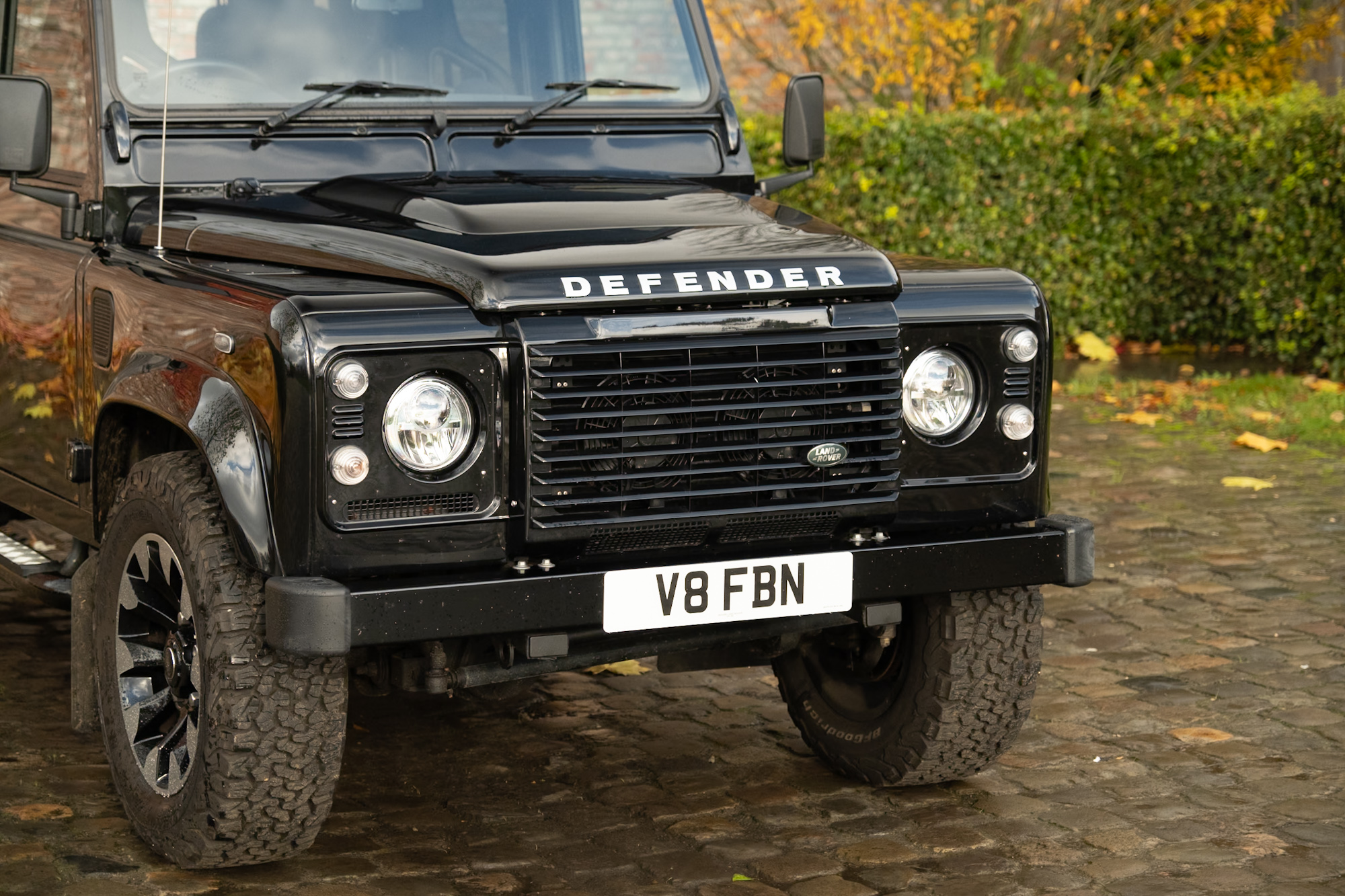 2014 Land Rover Defender 90 Works V8 70th Edition for sale by auction ...