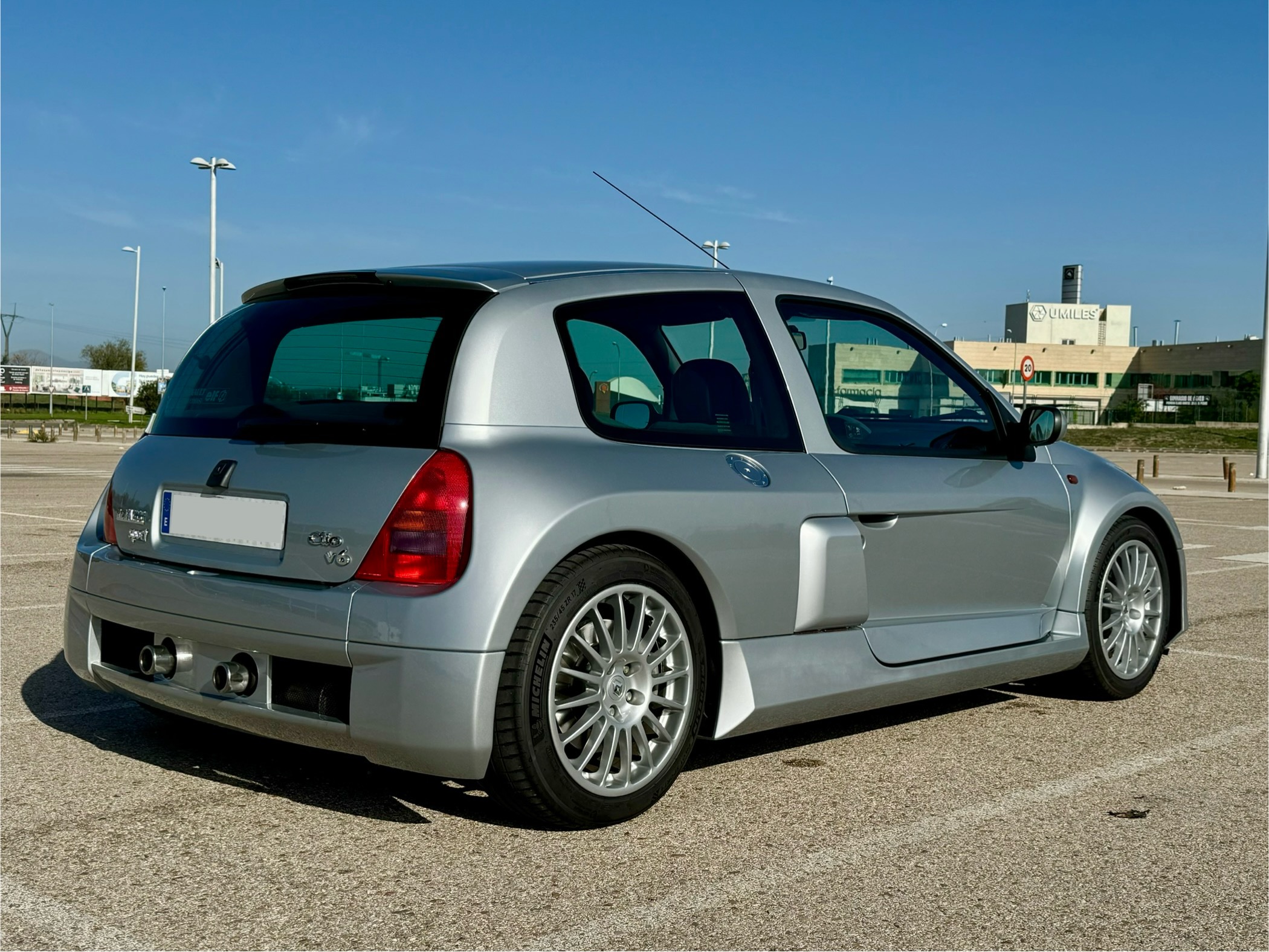 2001 Renault Clio V6 Phase 1 for sale by auction in Madrid, Spain