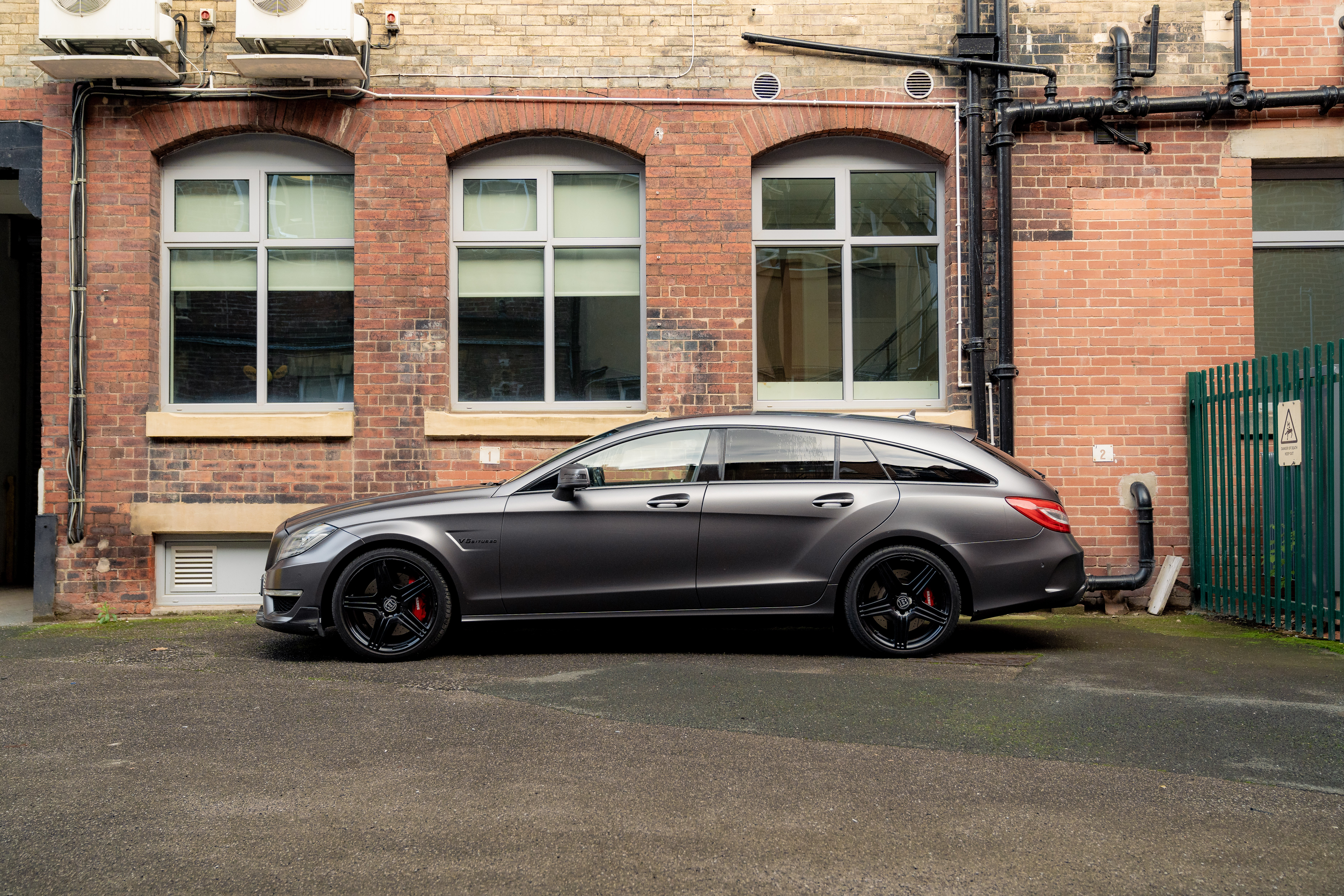2013 Mercedes-Benz (C218) CLS 63 AMG Shooting Brake - Brabus B23-620 ...